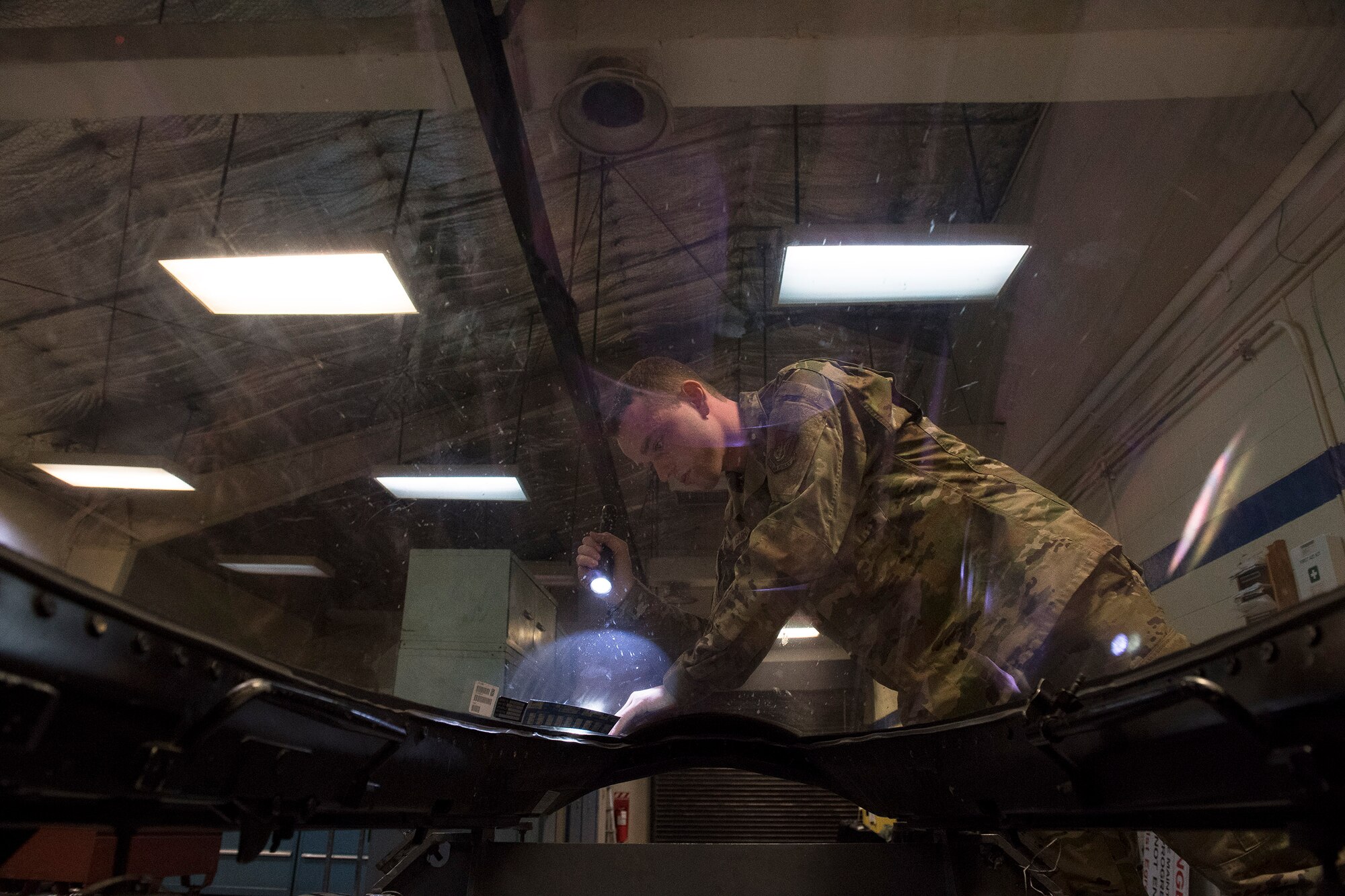 Escape artistry: Egress Airmen safeguard pilots > Osan Air Base ...