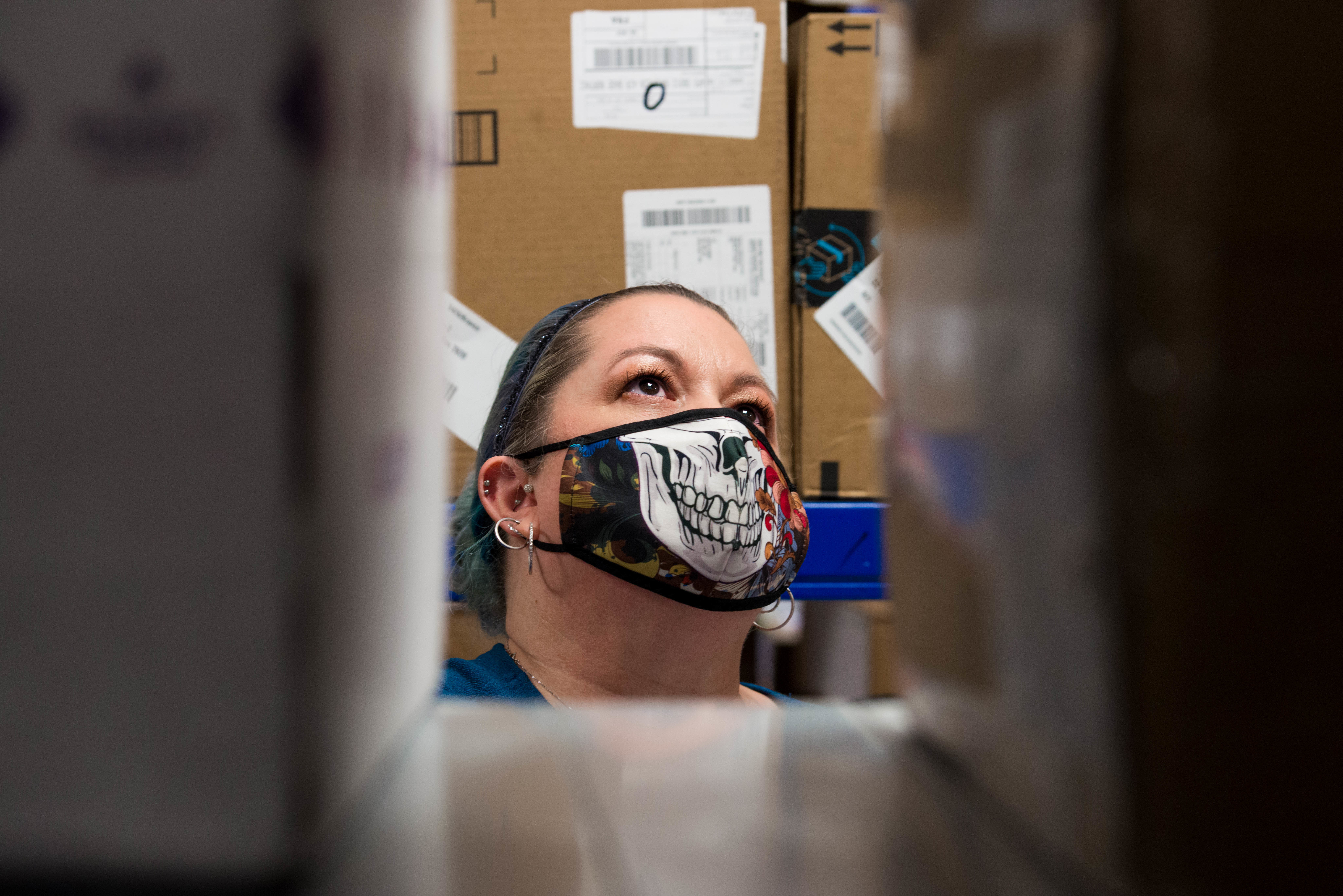 Volunteers deliver help to Ramstein postal operations > Ramstein Air ...