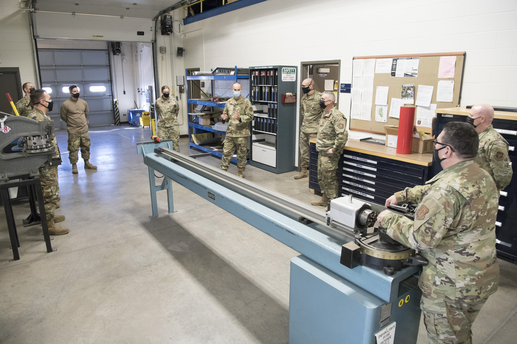 302nd Airlift Wing commander and command chief visits Maintenance ...