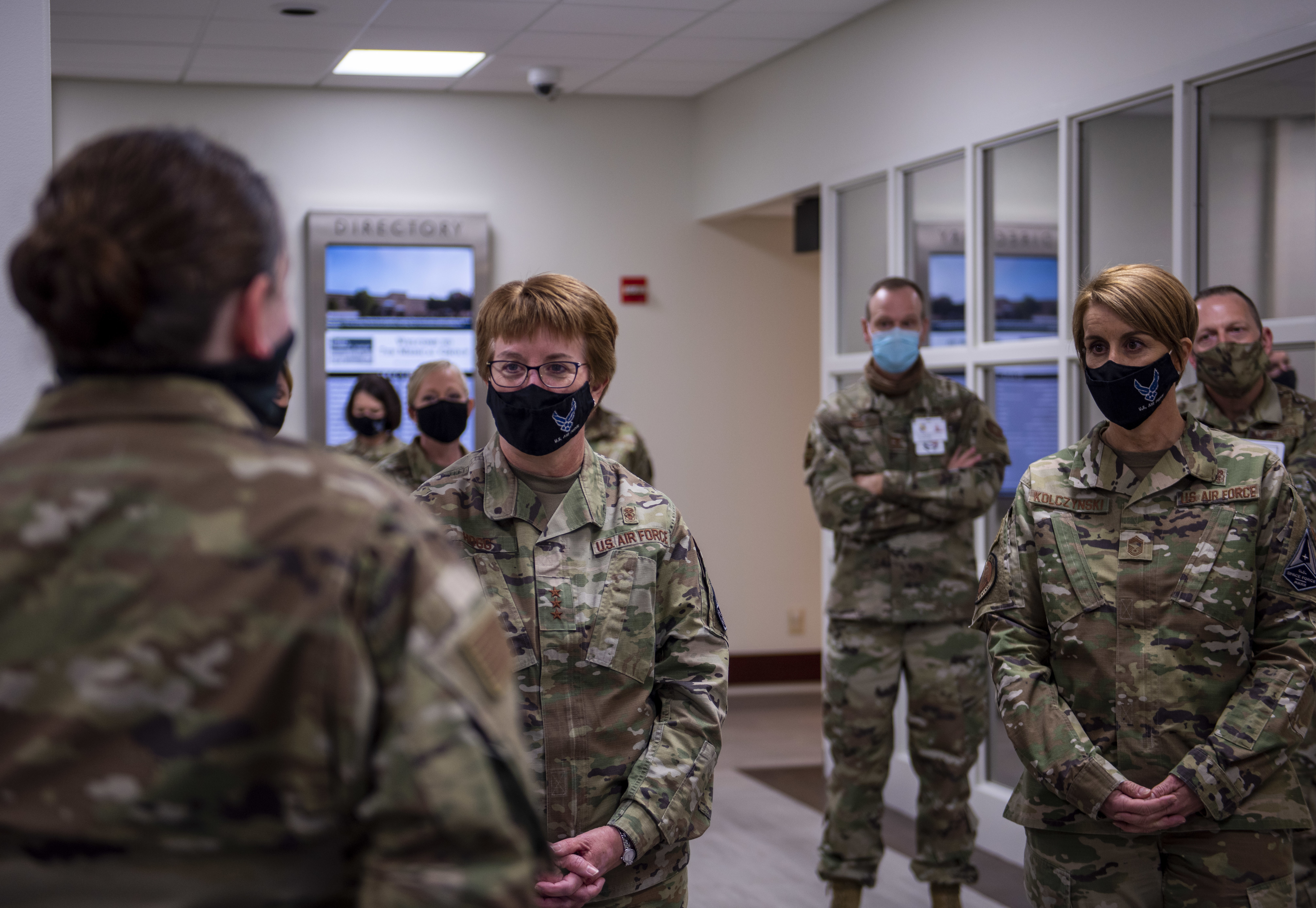 Air Force Surgeon General visits 7th Medical Group > Air Force Global ...