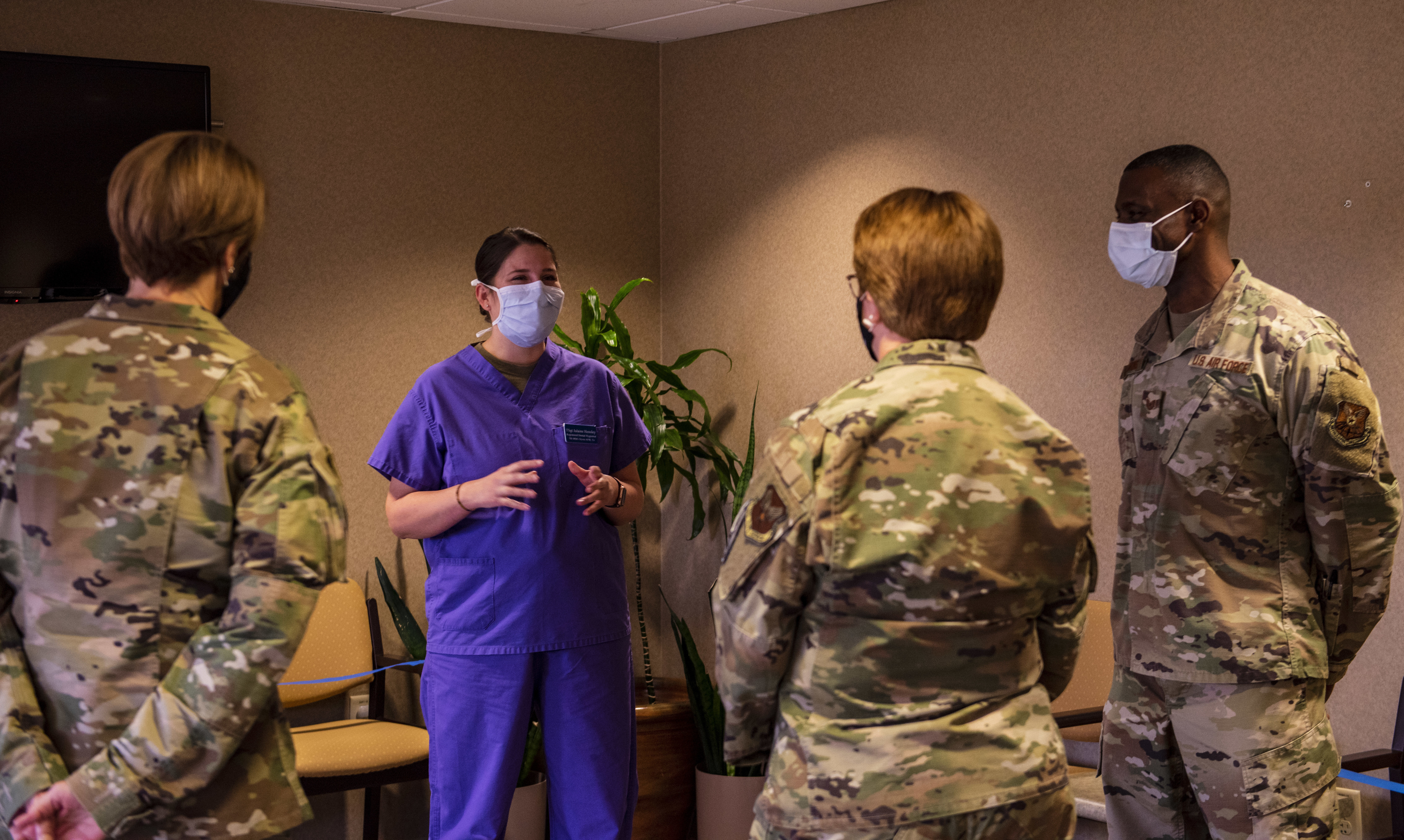 Air Force Surgeon General visits 7th Medical Group > Air Force Global ...
