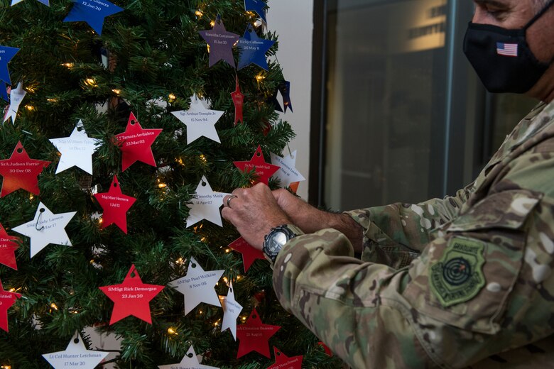 AFSOC leadership remember fallen Airmen with Honor Trees > Air Force ...