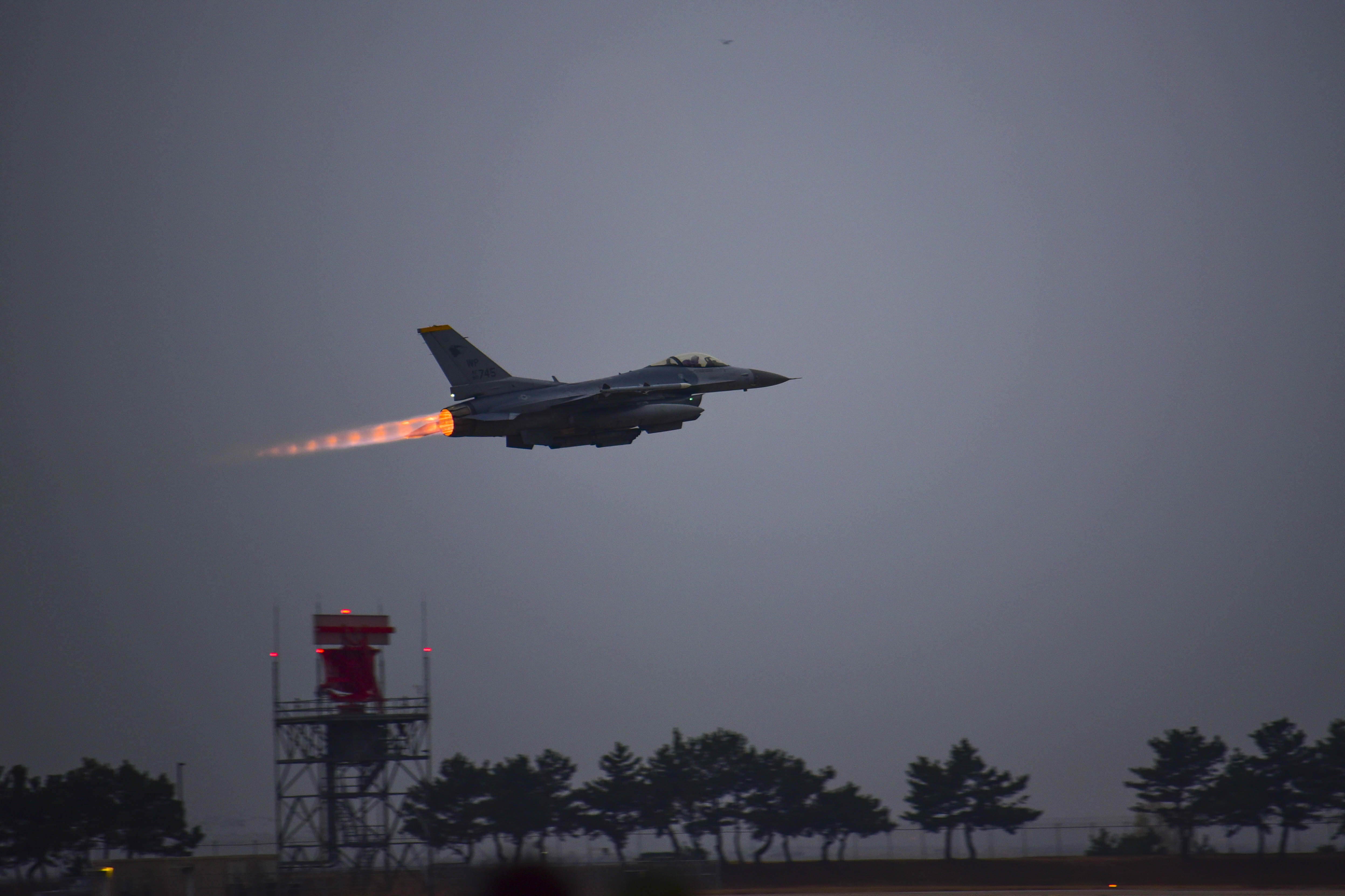 Wolf Pack launches at dawn > Kunsan Air Base > Commentaries