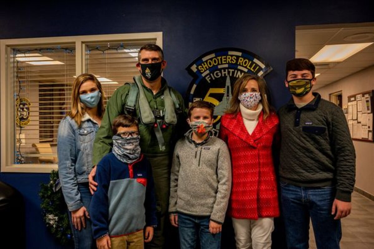 Sumter mayor takes flight at Shaw > Shaw Air Force Base > Article Display