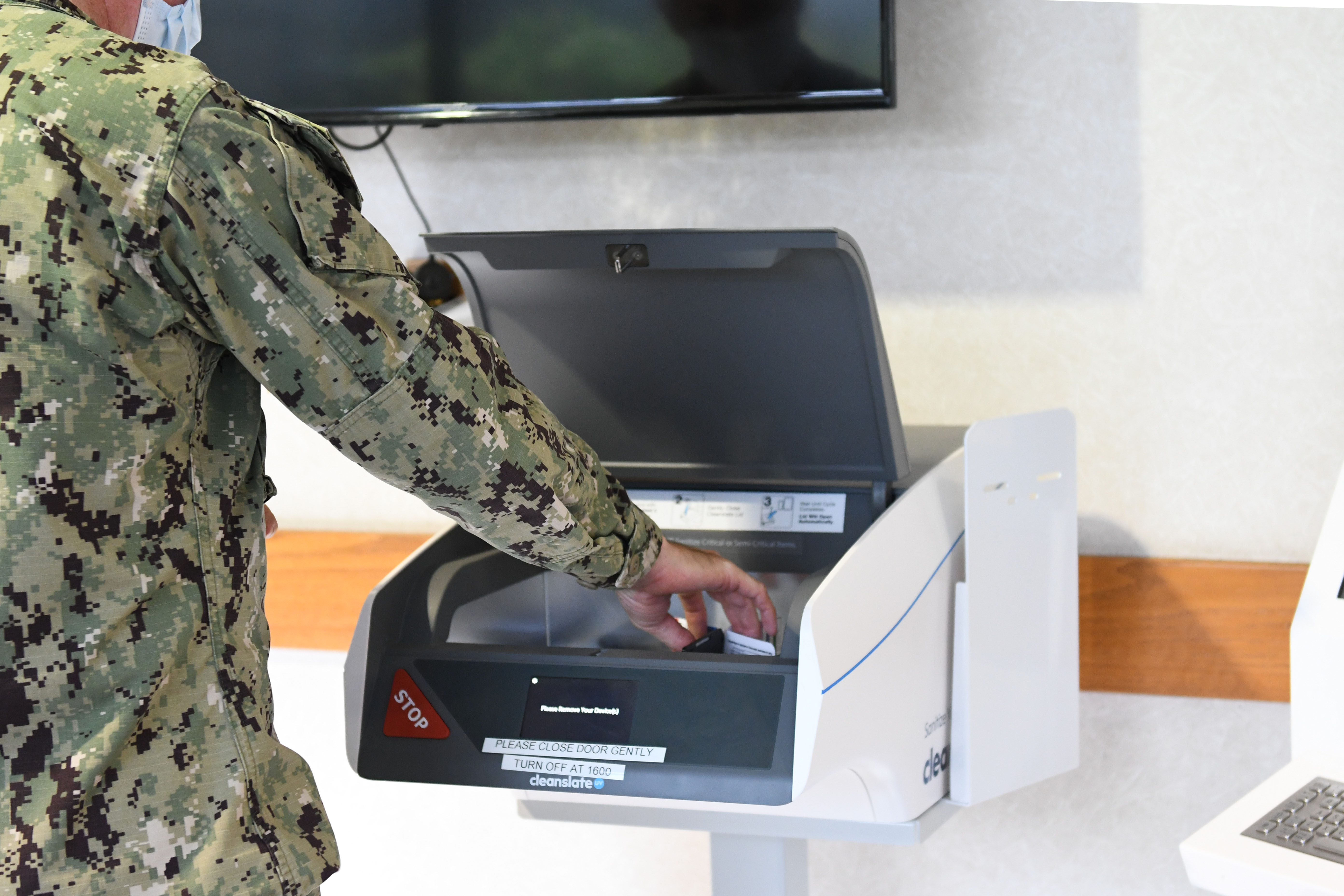 New, State-of-the-art Cleanslate UV Sanitizer Machine > 51st Medical ...