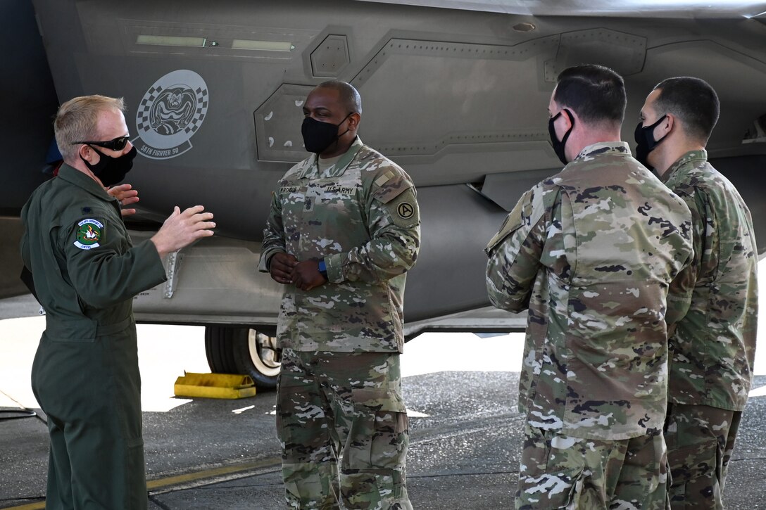 Army ground liaison officers advance pilot training with realistic ...