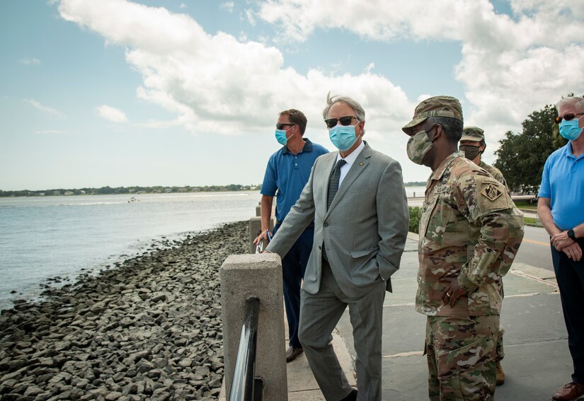 New division commander meets South Carolina leadership > Charleston ...