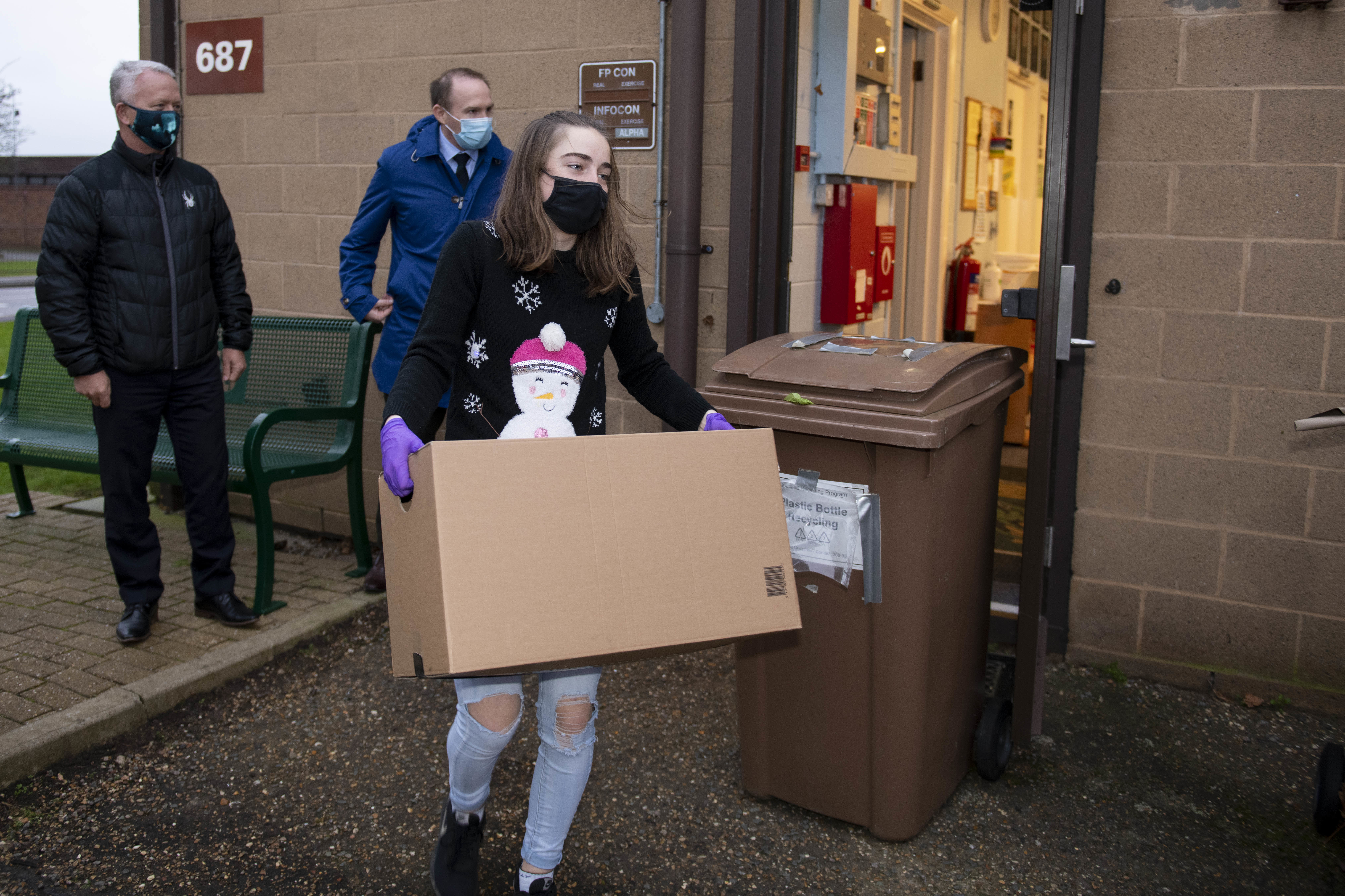 RAF Alconbury and RAF Molesworth communities unite for holiday food ...