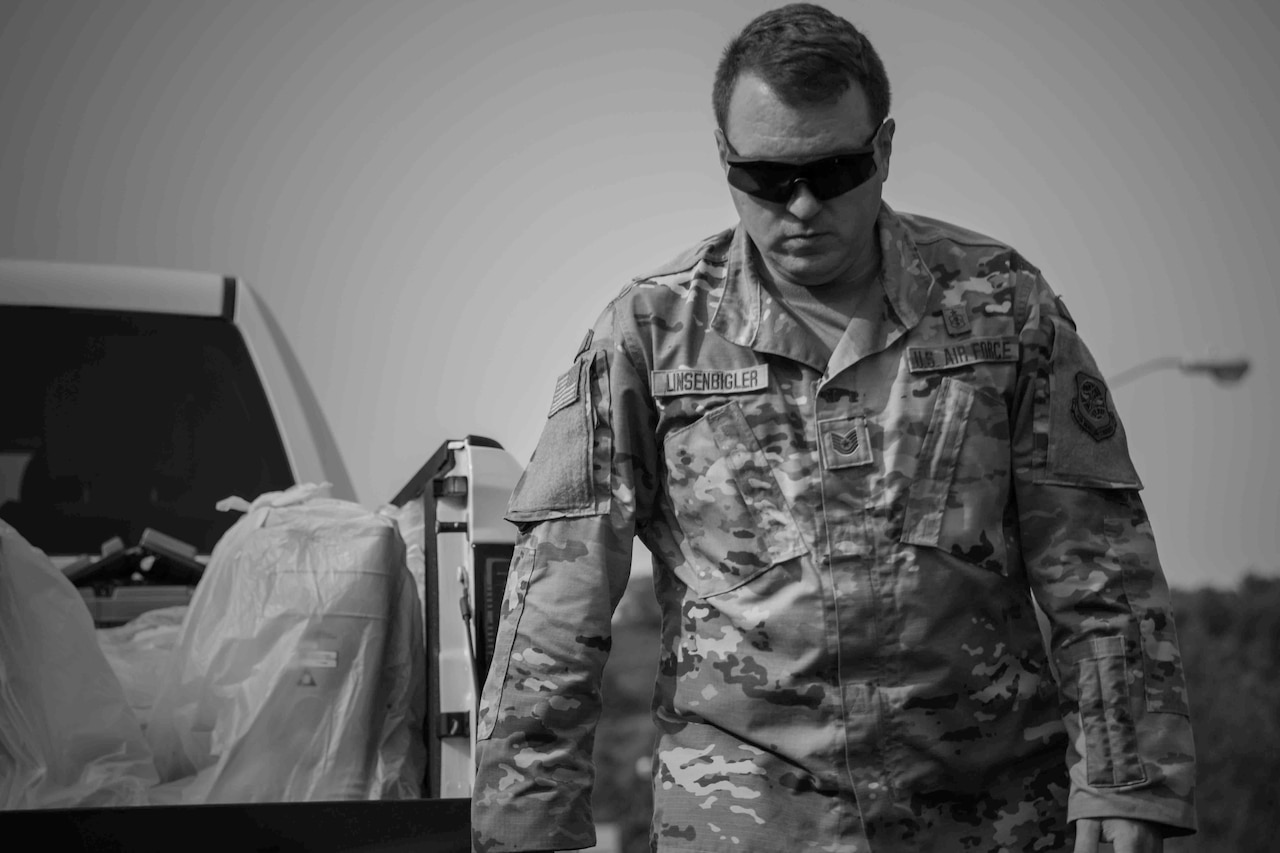 Face of Defense: A Public Health Tech's Role During COVID-19 > U.S ...