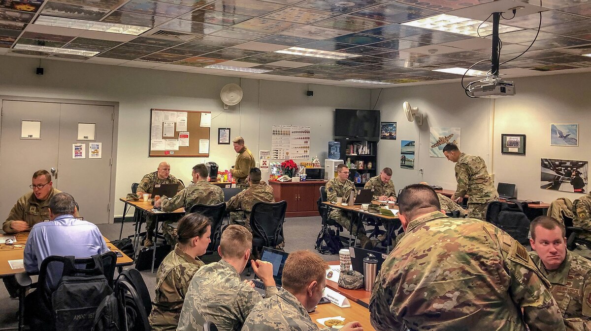 Logistics officer course at Sheppard AFB tests new thesis-style ...