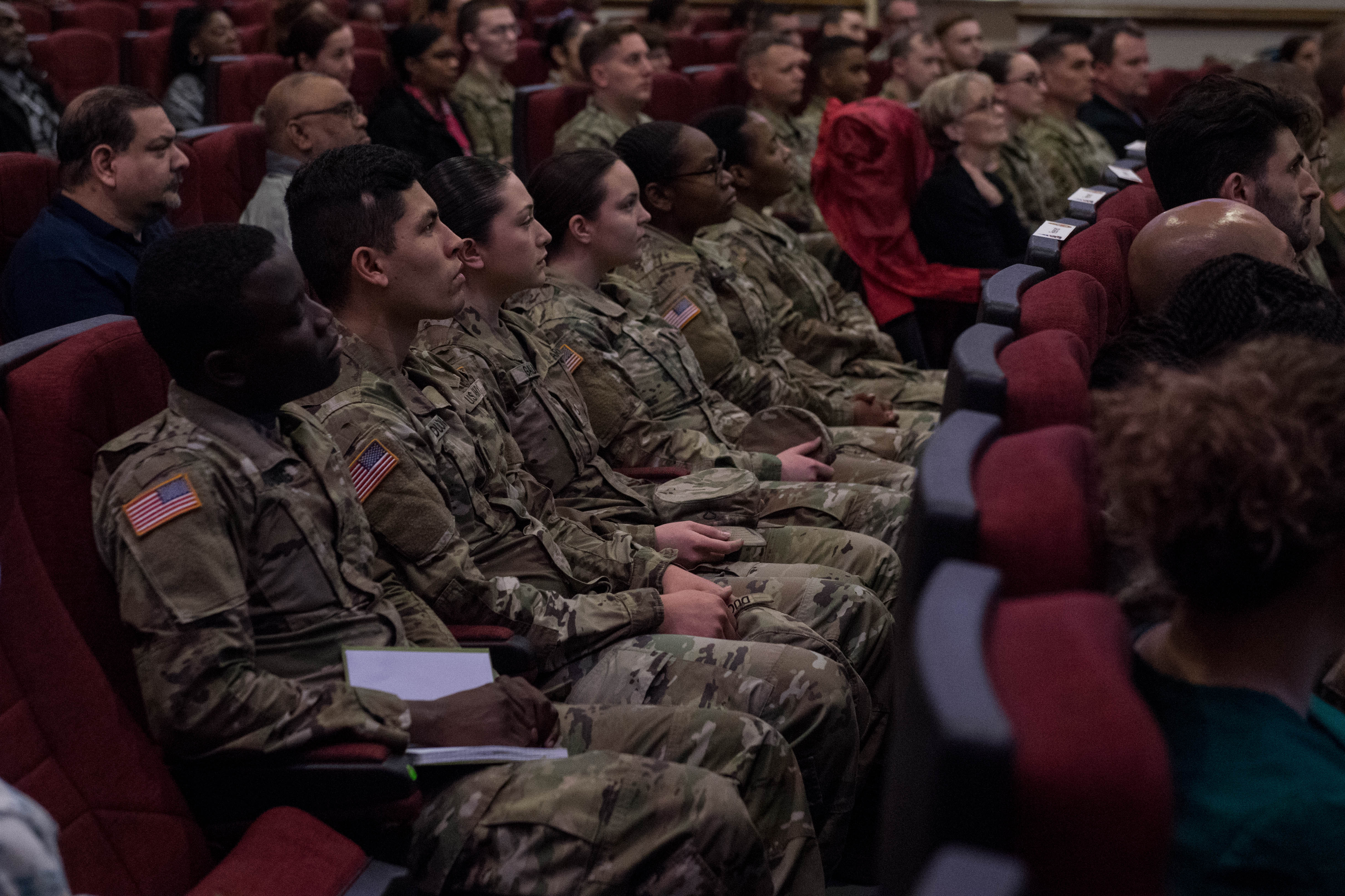 Surgeon General of the Army visits JBLE > Joint Base Langley-Eustis ...