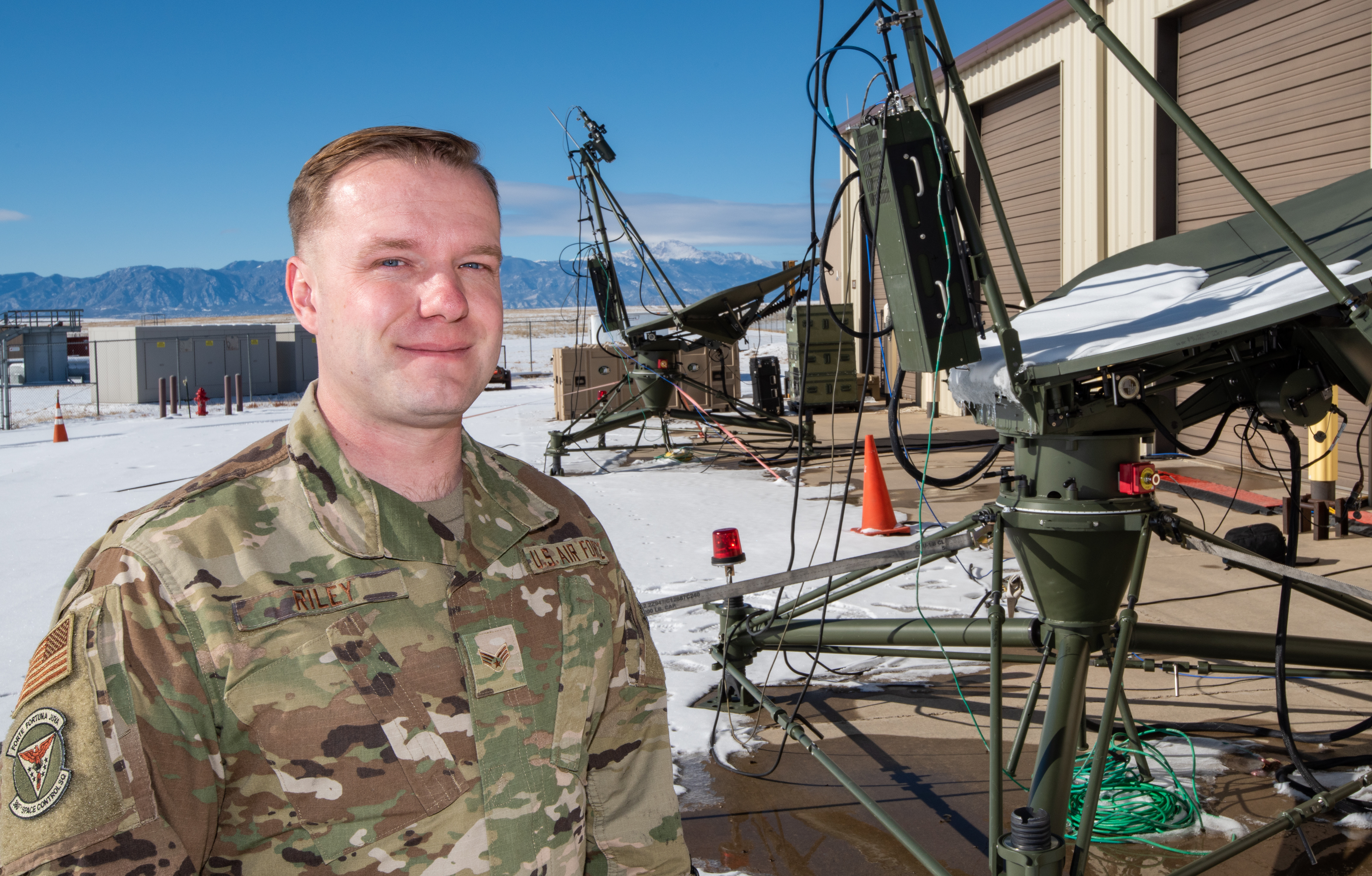 Space wing reservist earns headquarters award > Air Force Reserve ...