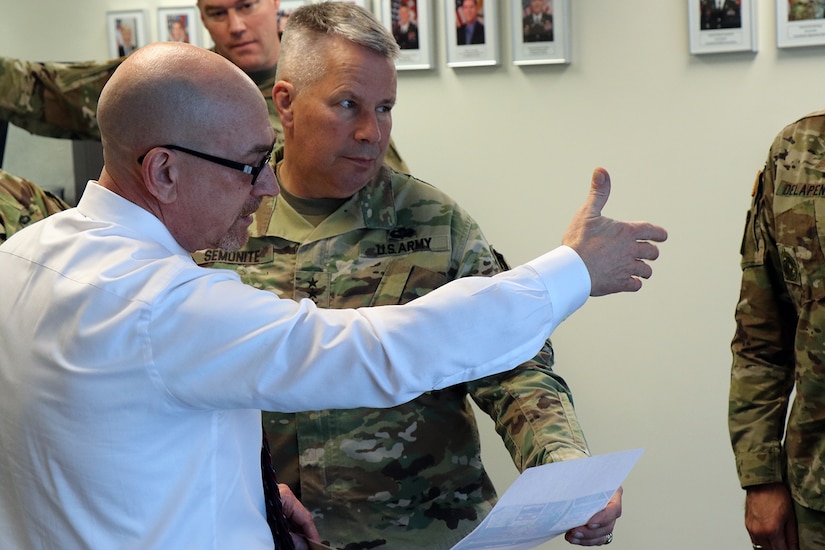 Semonite, Houston visit TAD headquarters > U.S. Army Corps of Engineers ...