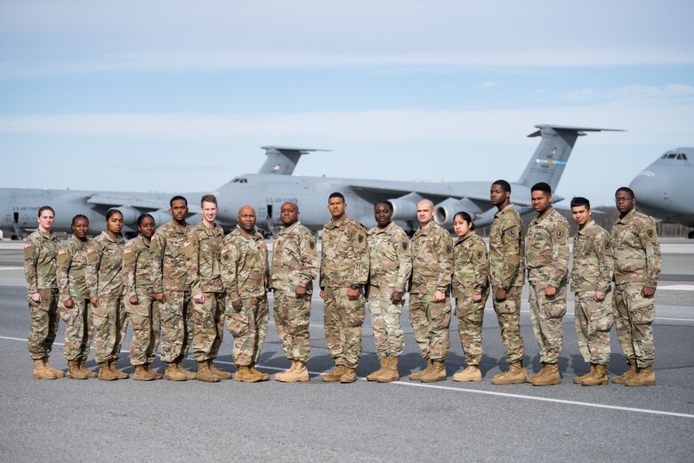 Snapshot: Dover AFB Port Dawgs train 622nd MCT soldiers in joint ...