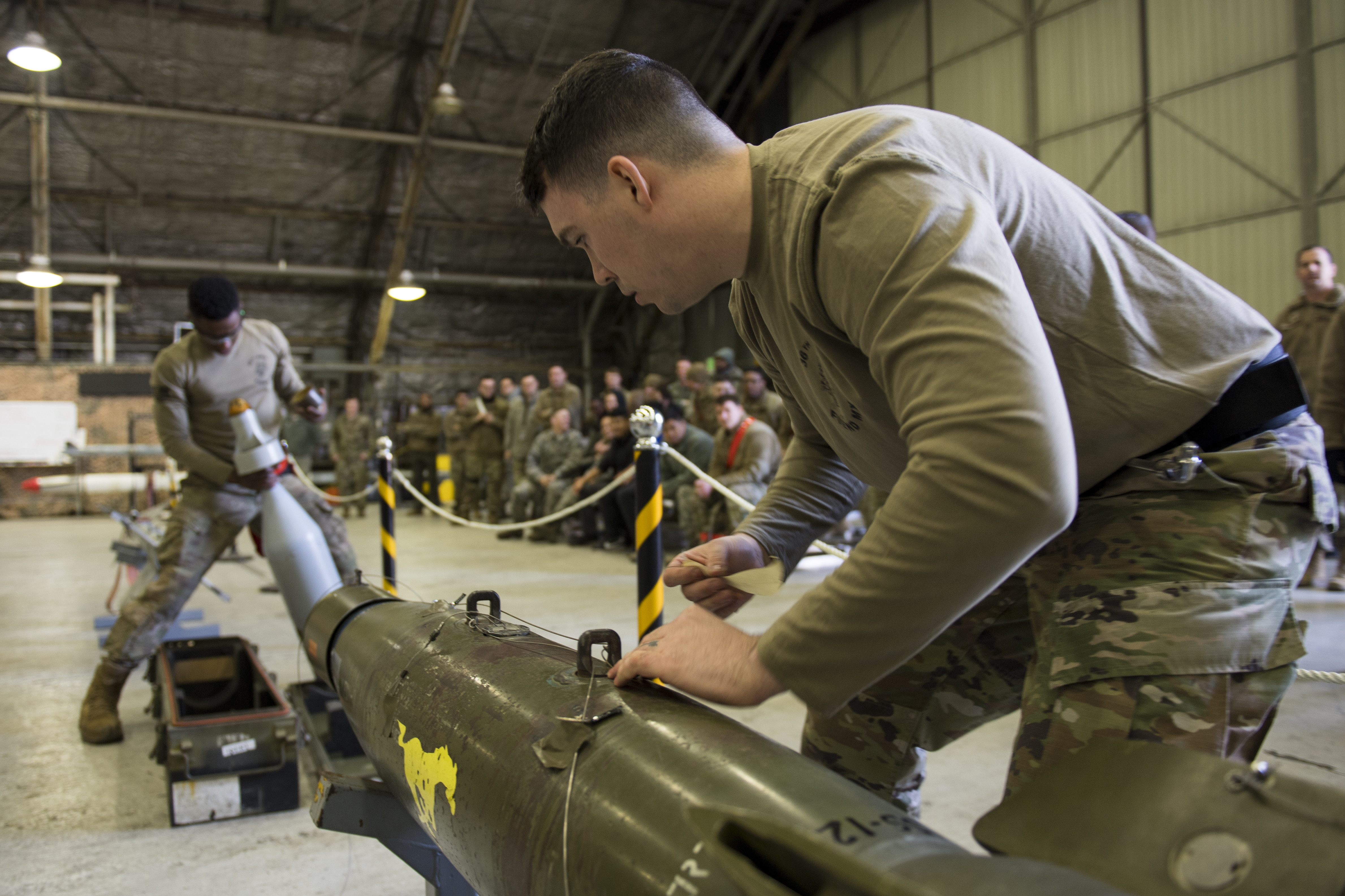 Friendly rivals tested eachother in Load Crew Competition > Osan Air ...