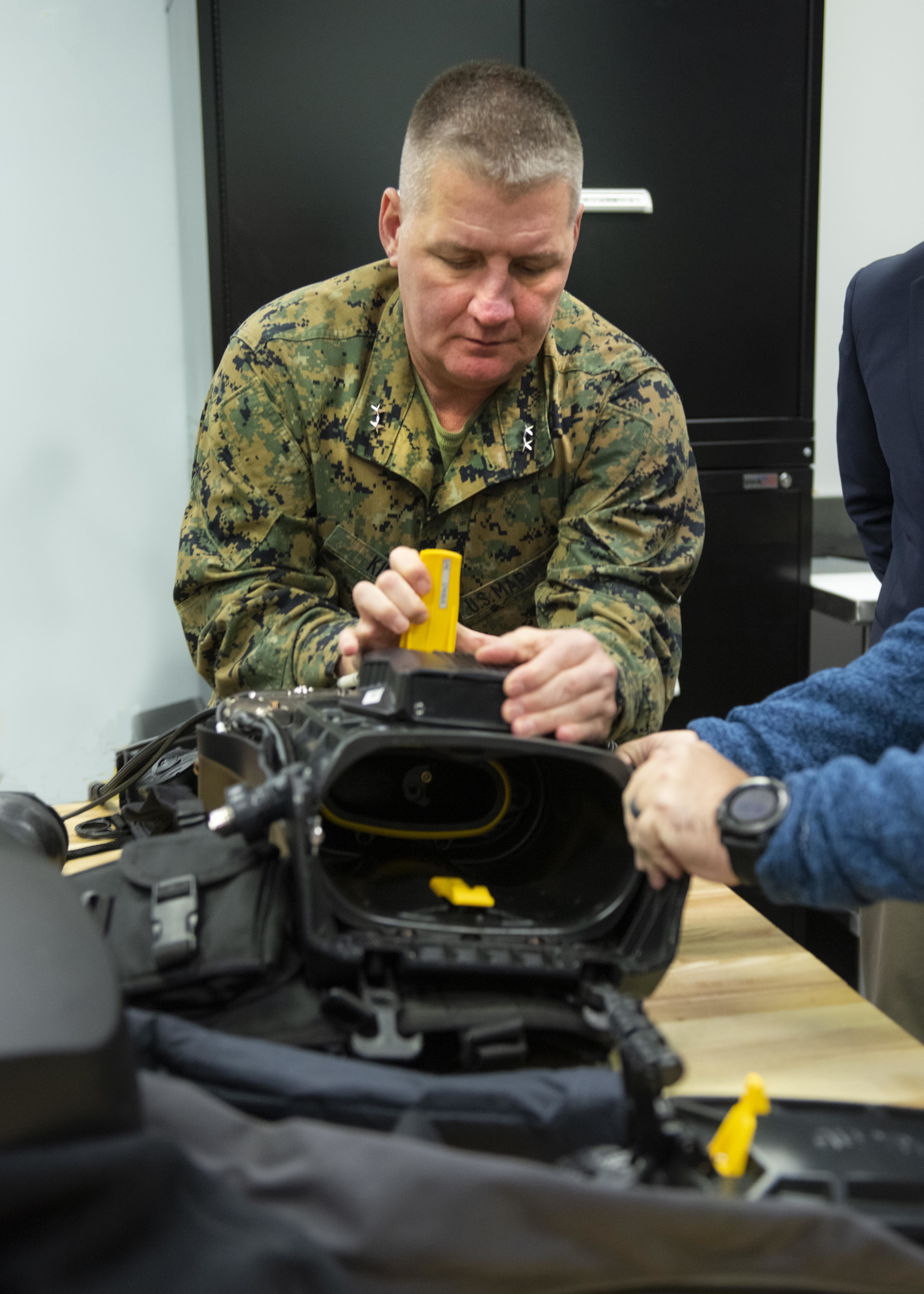 NSWC Panama City welcomes Director of Expeditionary Warfare