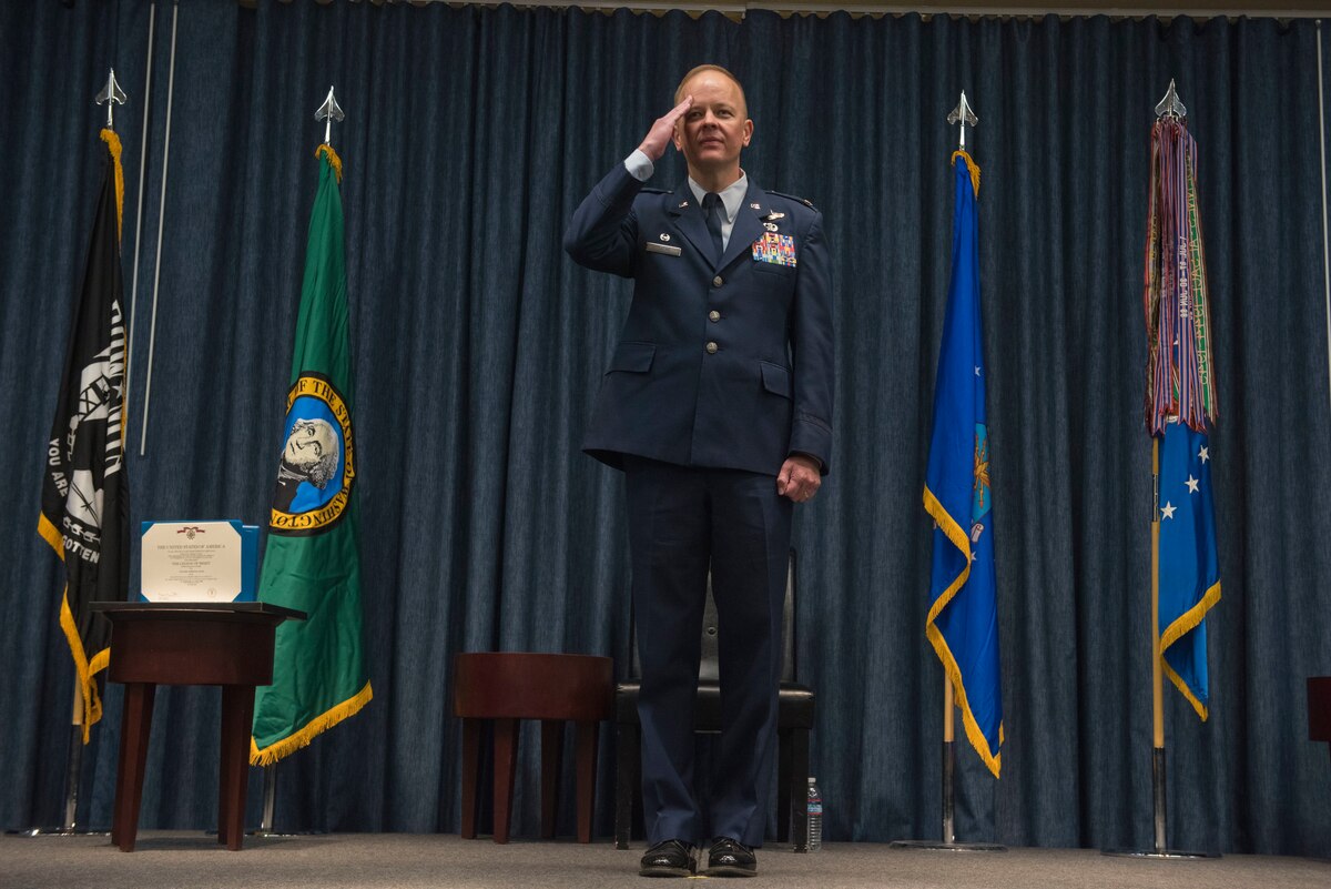 Team Fairchild welcomes new commander to famous 92nd > Fairchild Air ...