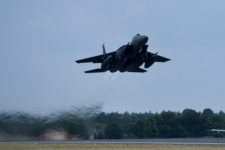 Marshall completes final flight as 48FW commander > Royal Air Force ...