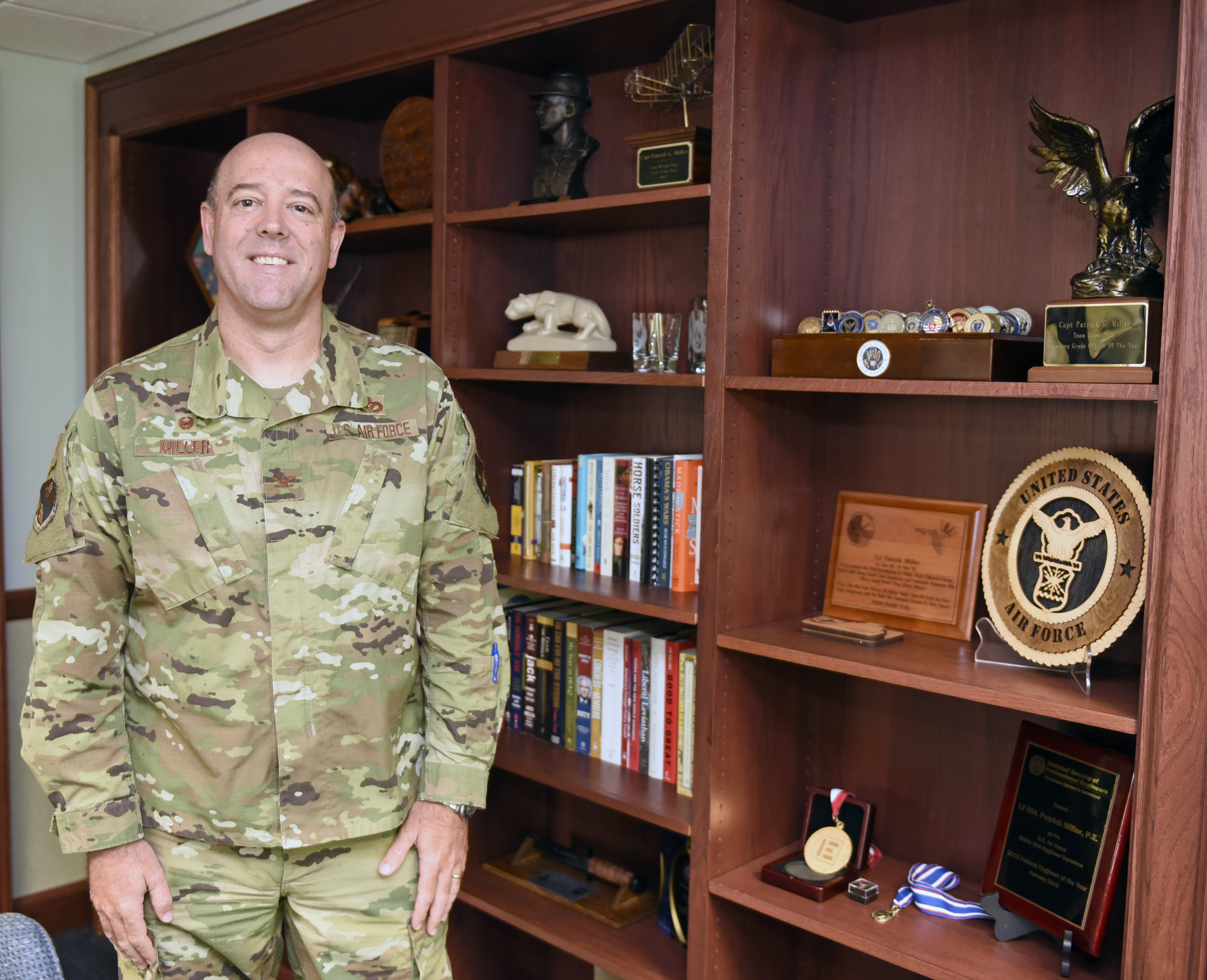 New commander addresses key aspects of his leadership style > Wright ...