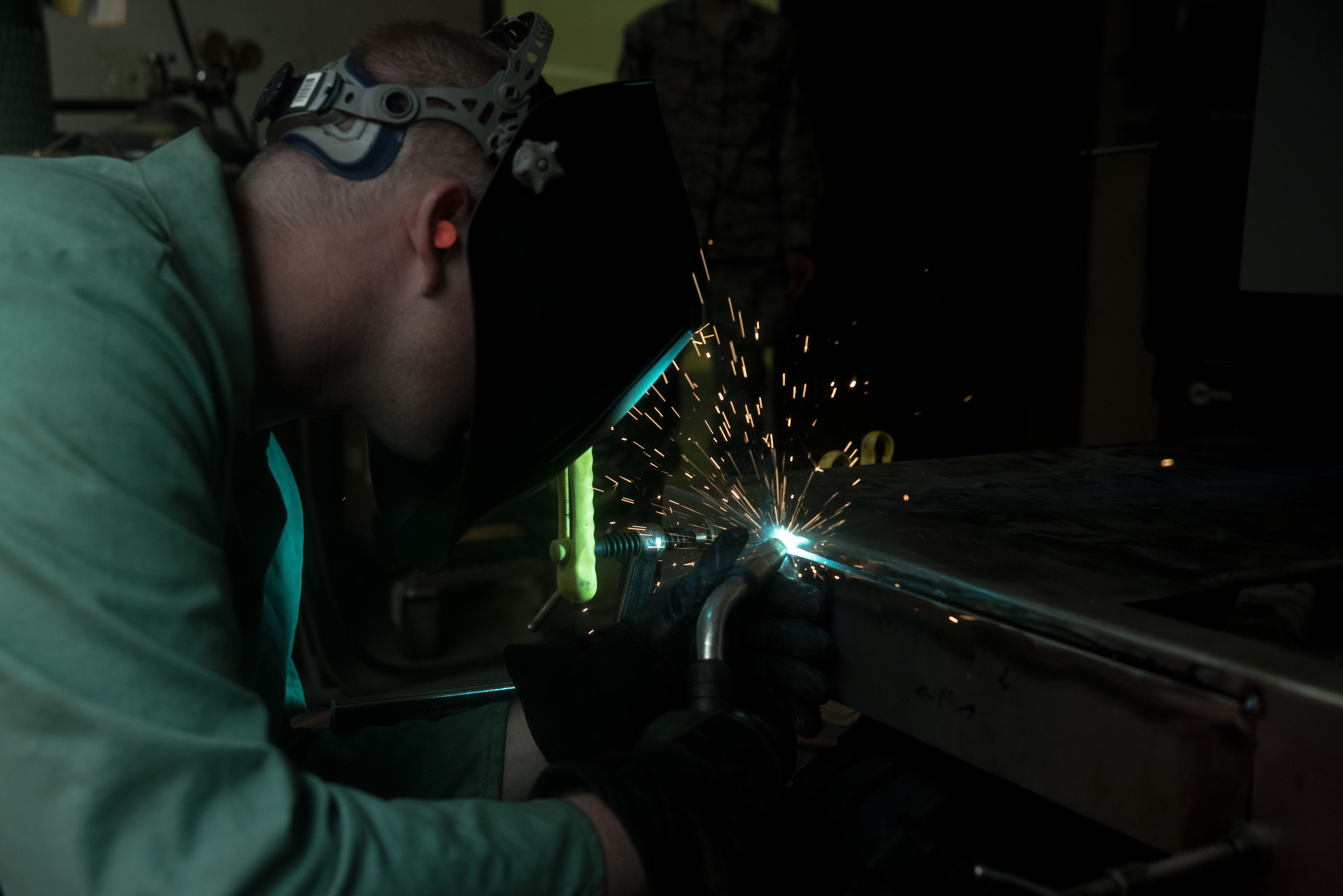 Metals Tech brings the Heat > McConnell Air Force Base > News