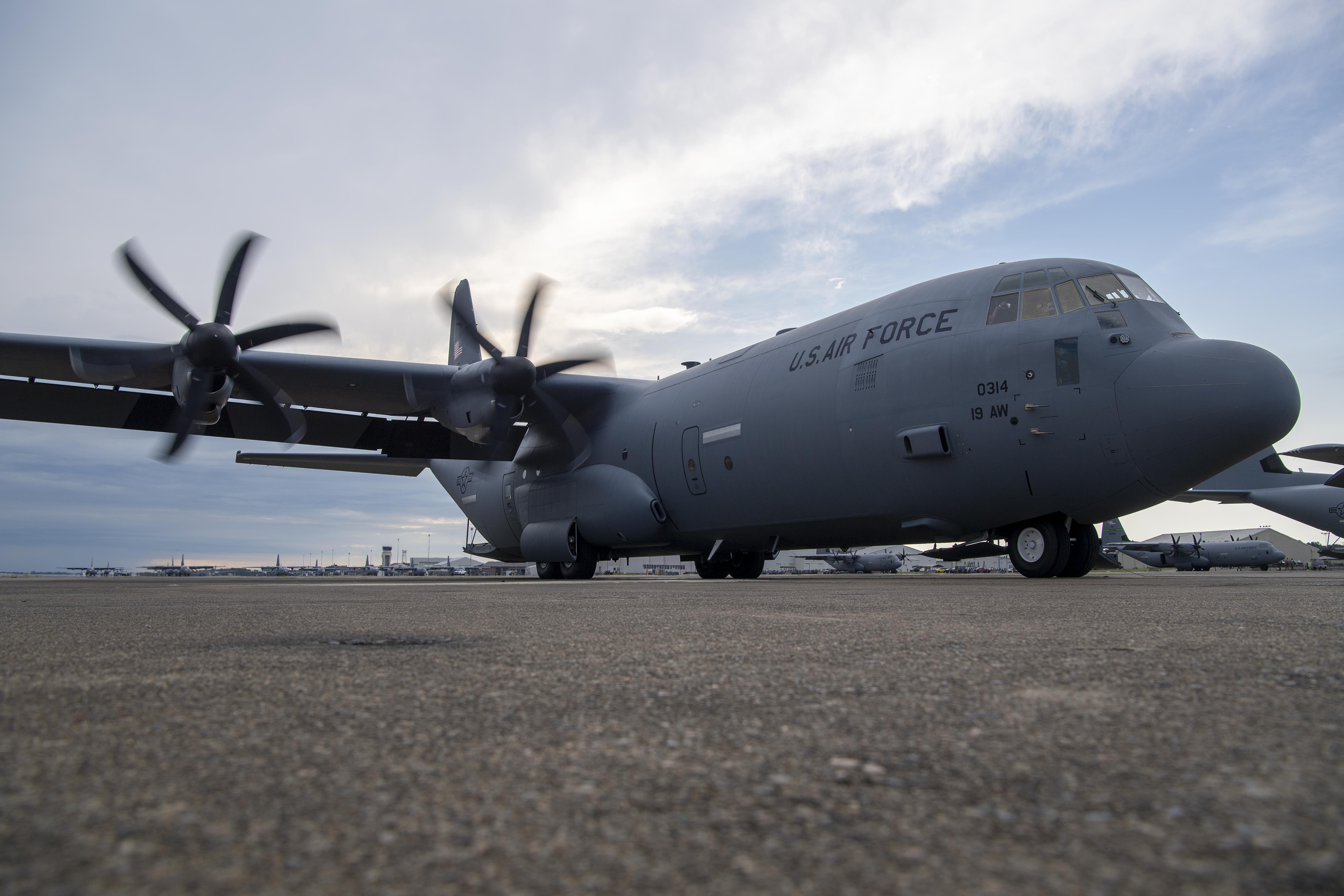 Dyess, Little Rock conduct largest formation flight in C-130J history ...