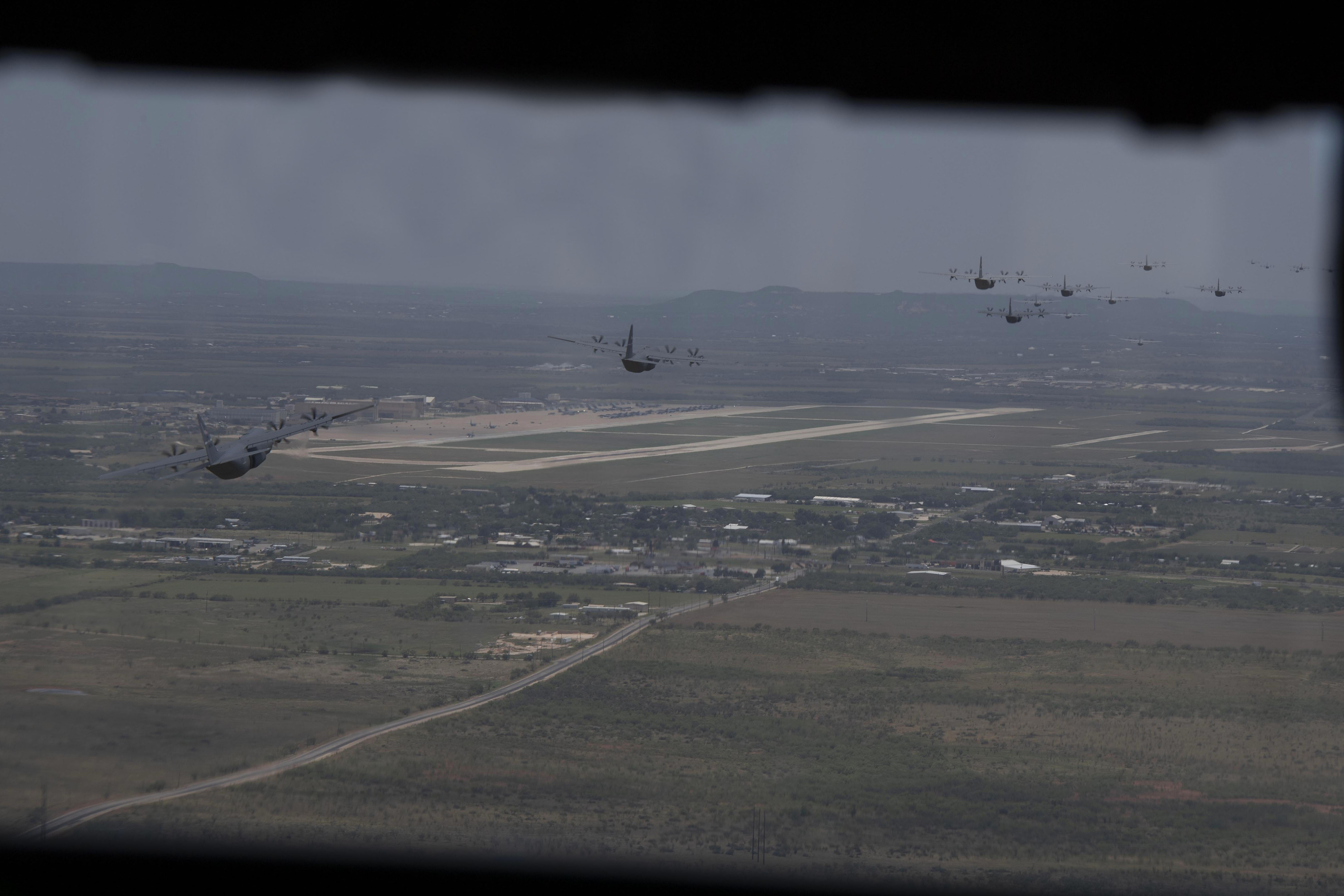 Dyess, Little Rock conduct largest formation flight in C-130J history ...