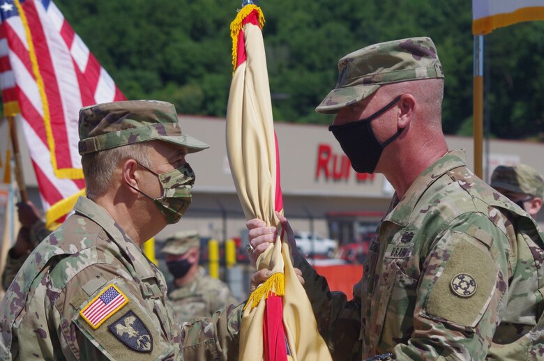 38th Regional Support Group holds change of command ceremony > U.S ...