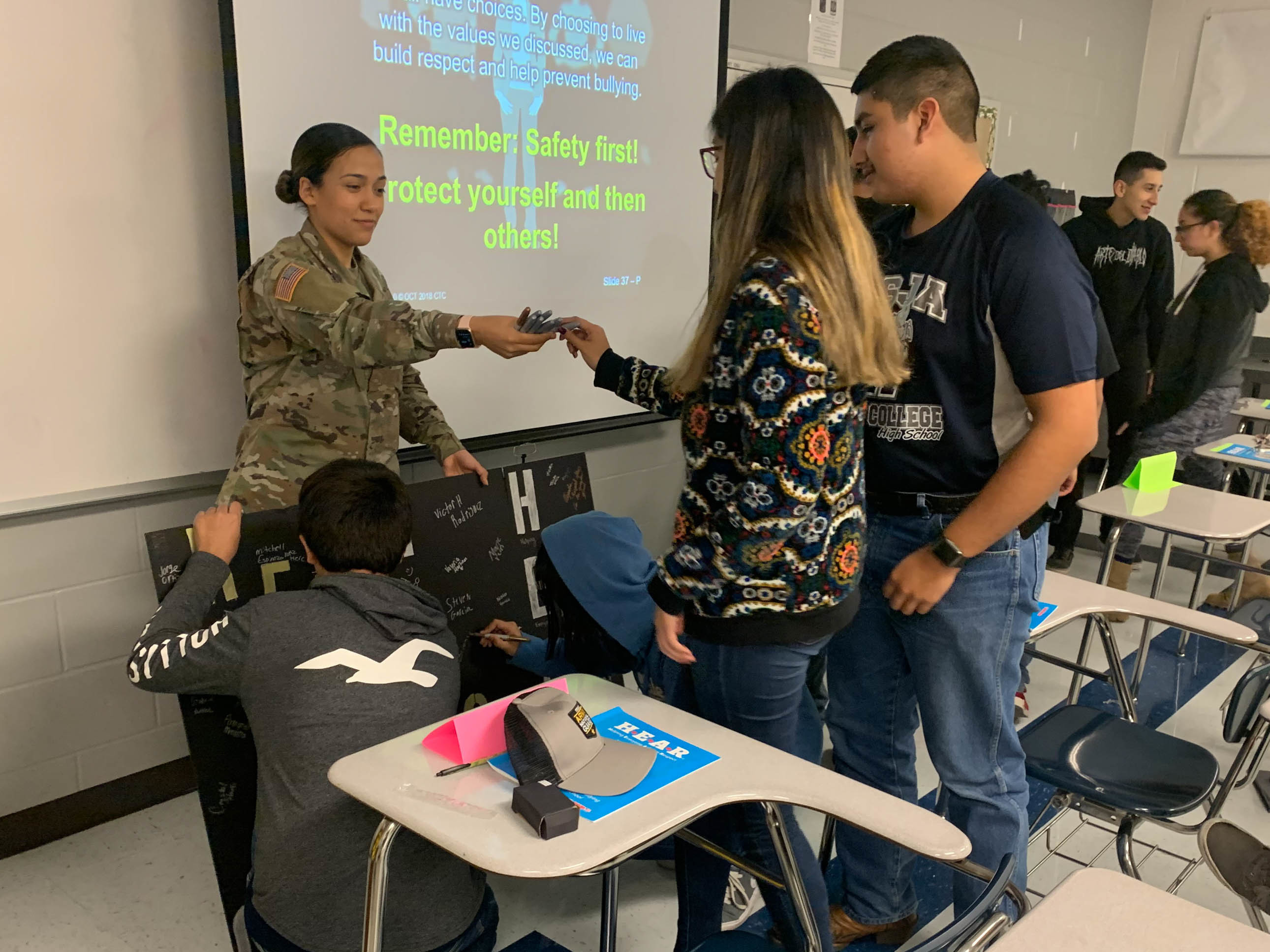 Texas National Guard Soldier gives back to her community > National ...