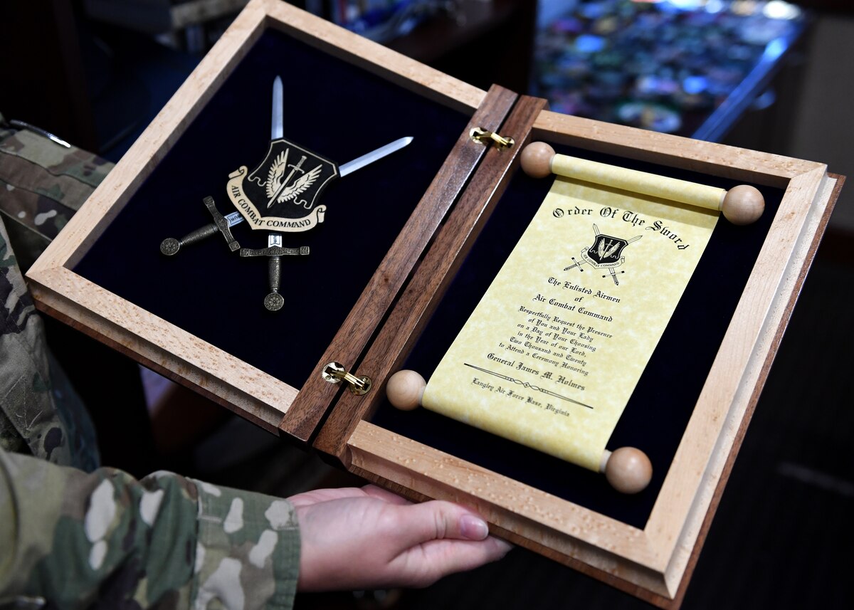 ACC commander accepts Order of the Sword recognition > Air Combat ...