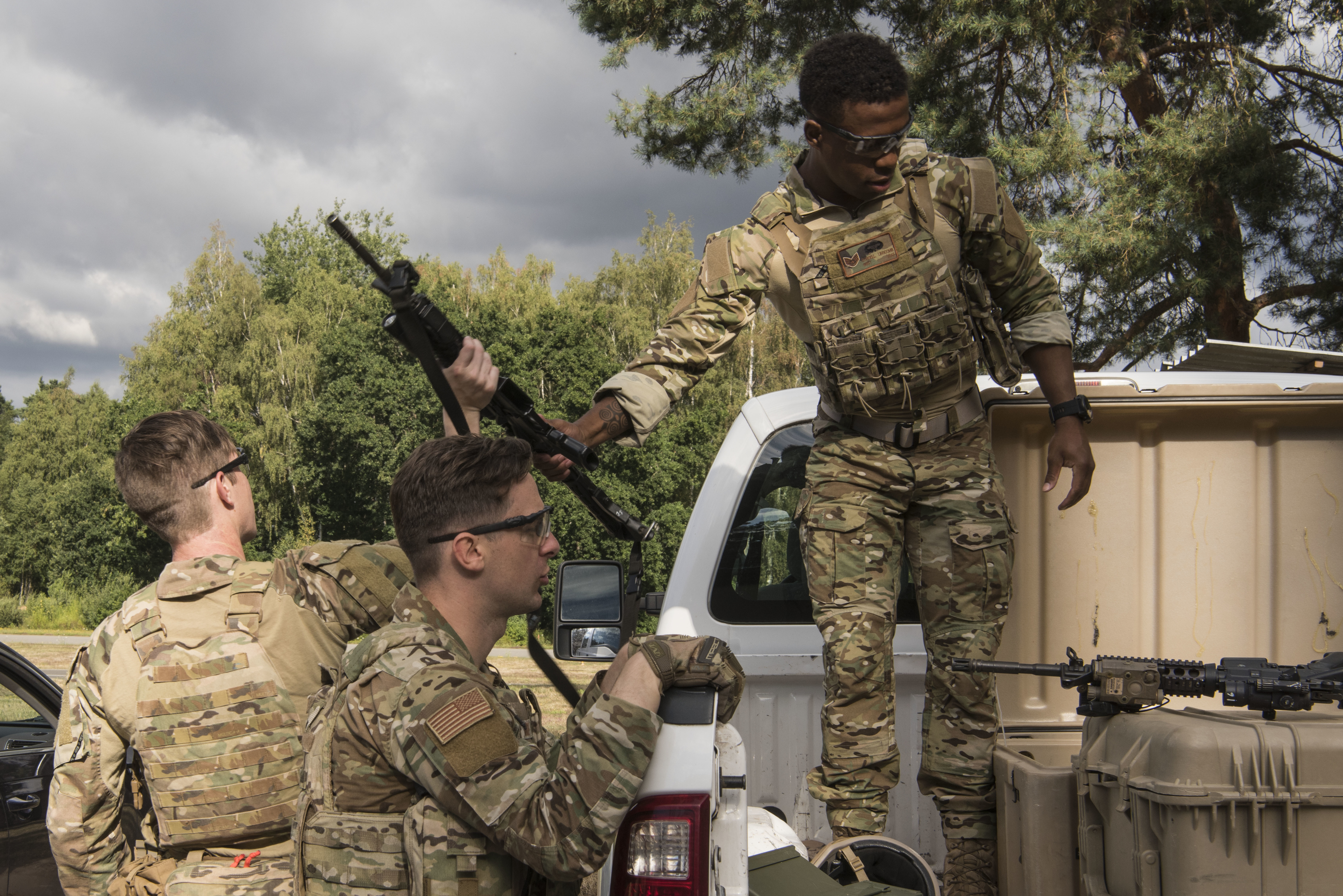 Close quarters battle: 435 SFS perfect assault techniques > Ramstein ...