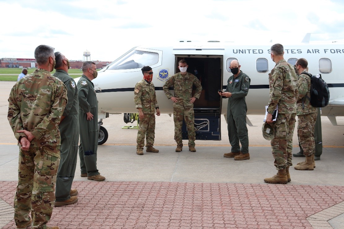 ACC commander visits flying wings > 552nd Air Control Wing > Article ...