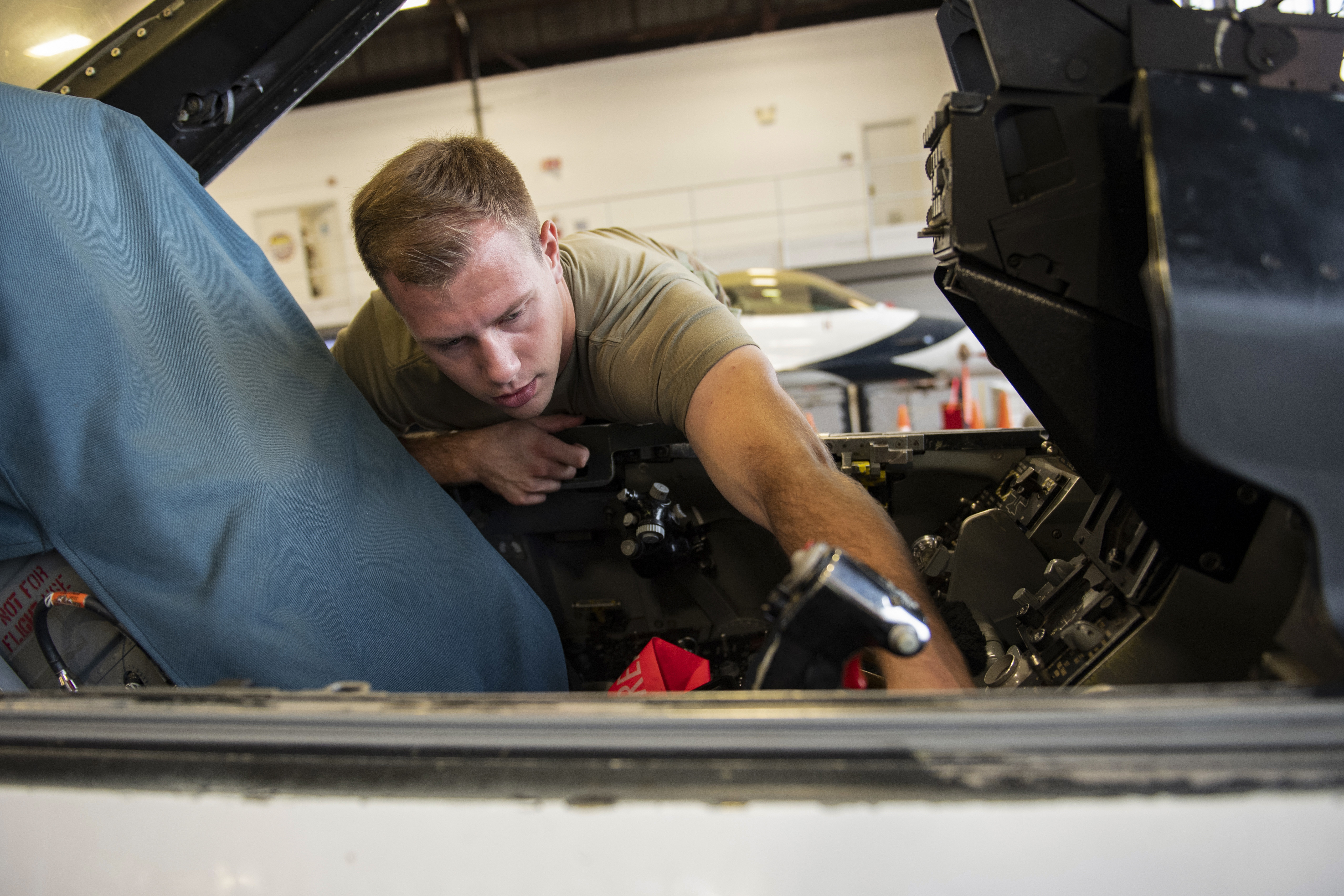 Photos: Newest F-16 crew dawgs sharpen their skills > Air Education and ...