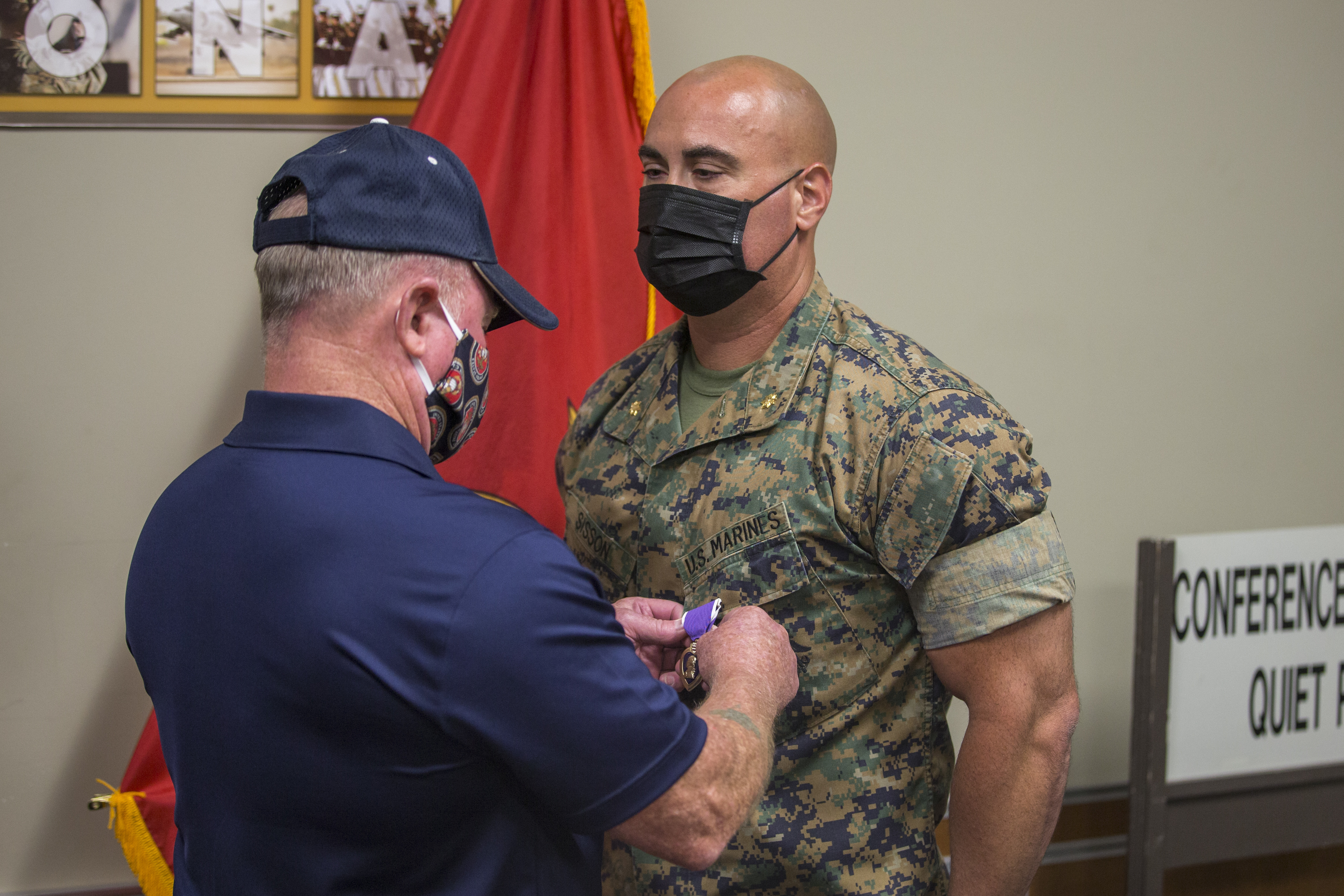 MCAS Yuma Marine receives Purple Heart > Marine Corps Air Station Yuma ...