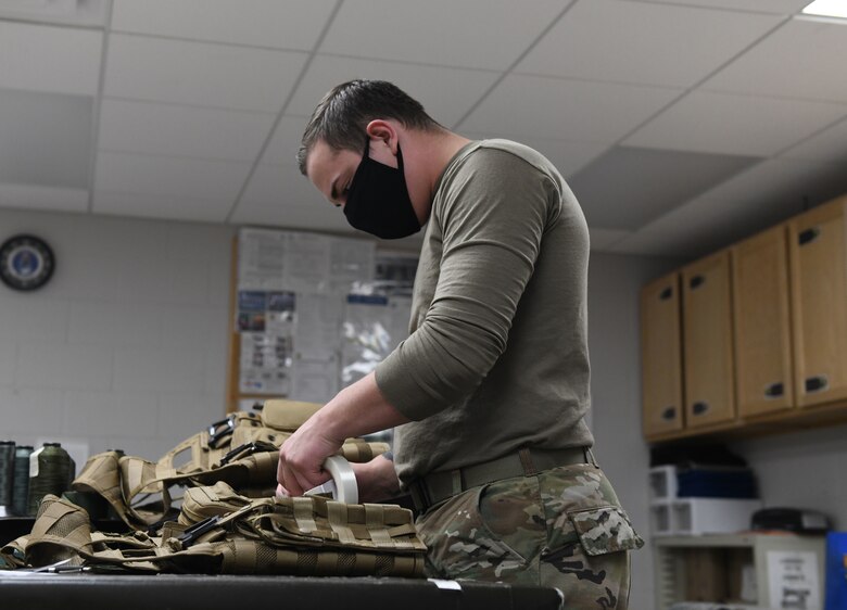 Aerospace medicine: Flight surgeons > Air Force Medical Service > Display