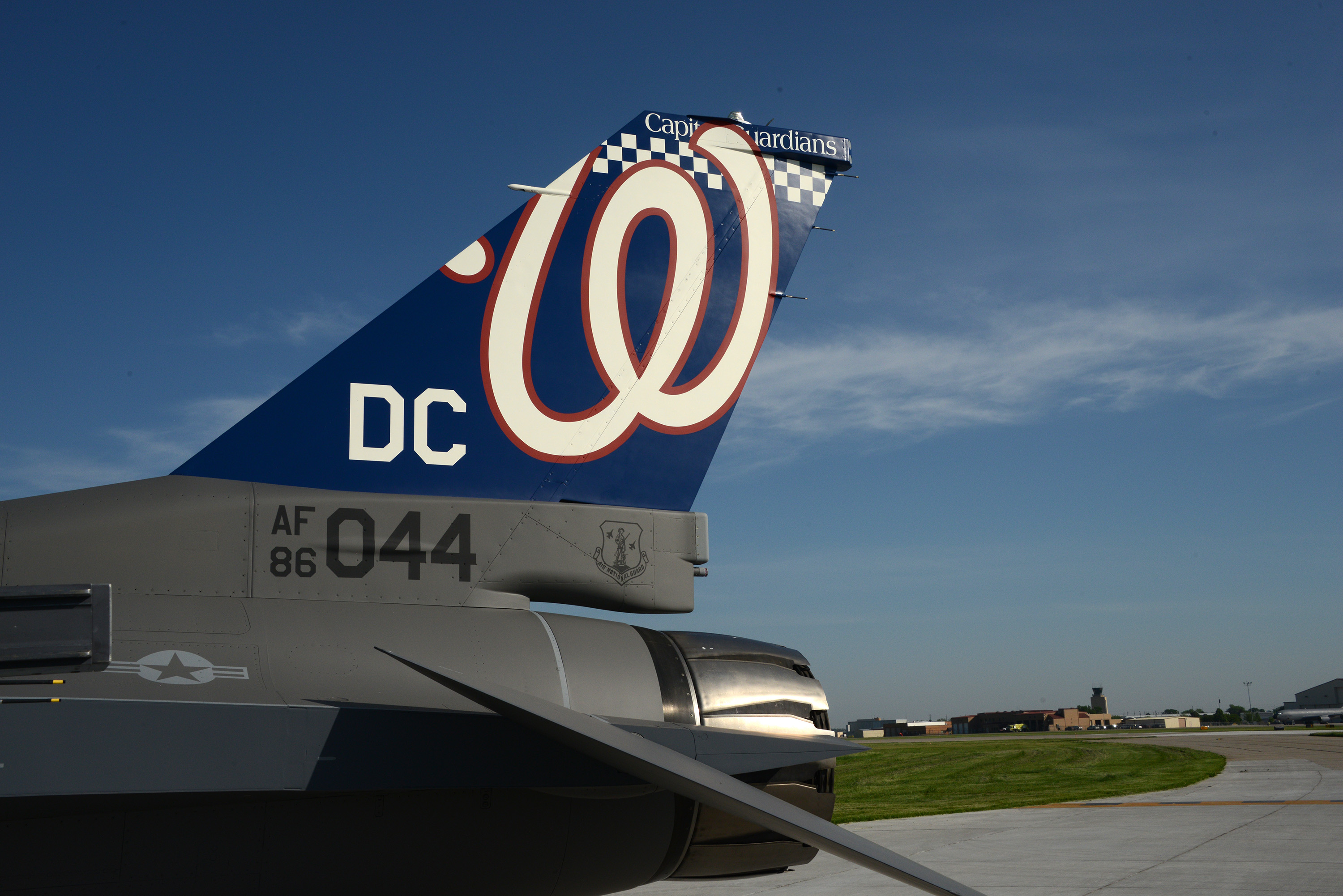 D.C. Jet painted with MLB’s Nats Logo at Iowa paint facility > 185th ...