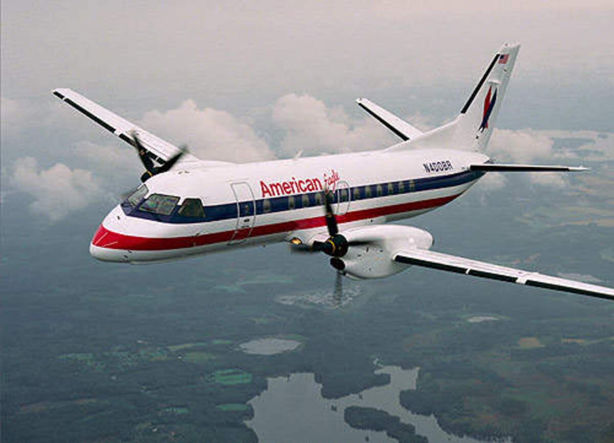 June 23, 2000: Commercial Aircraft Make Emergency Landing > Air Force ...