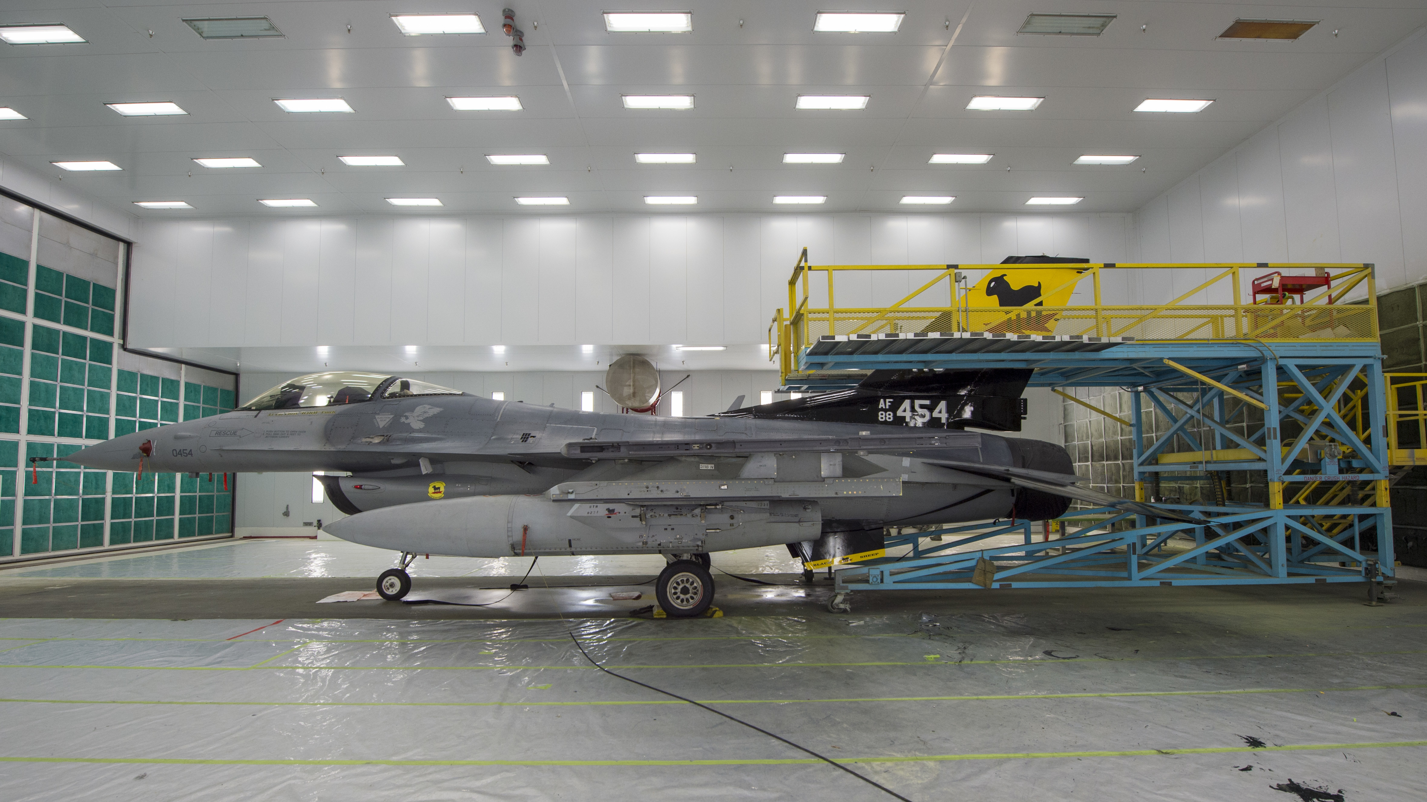 F-16 Viper flagship gets a facelift > Air Education and Training ...