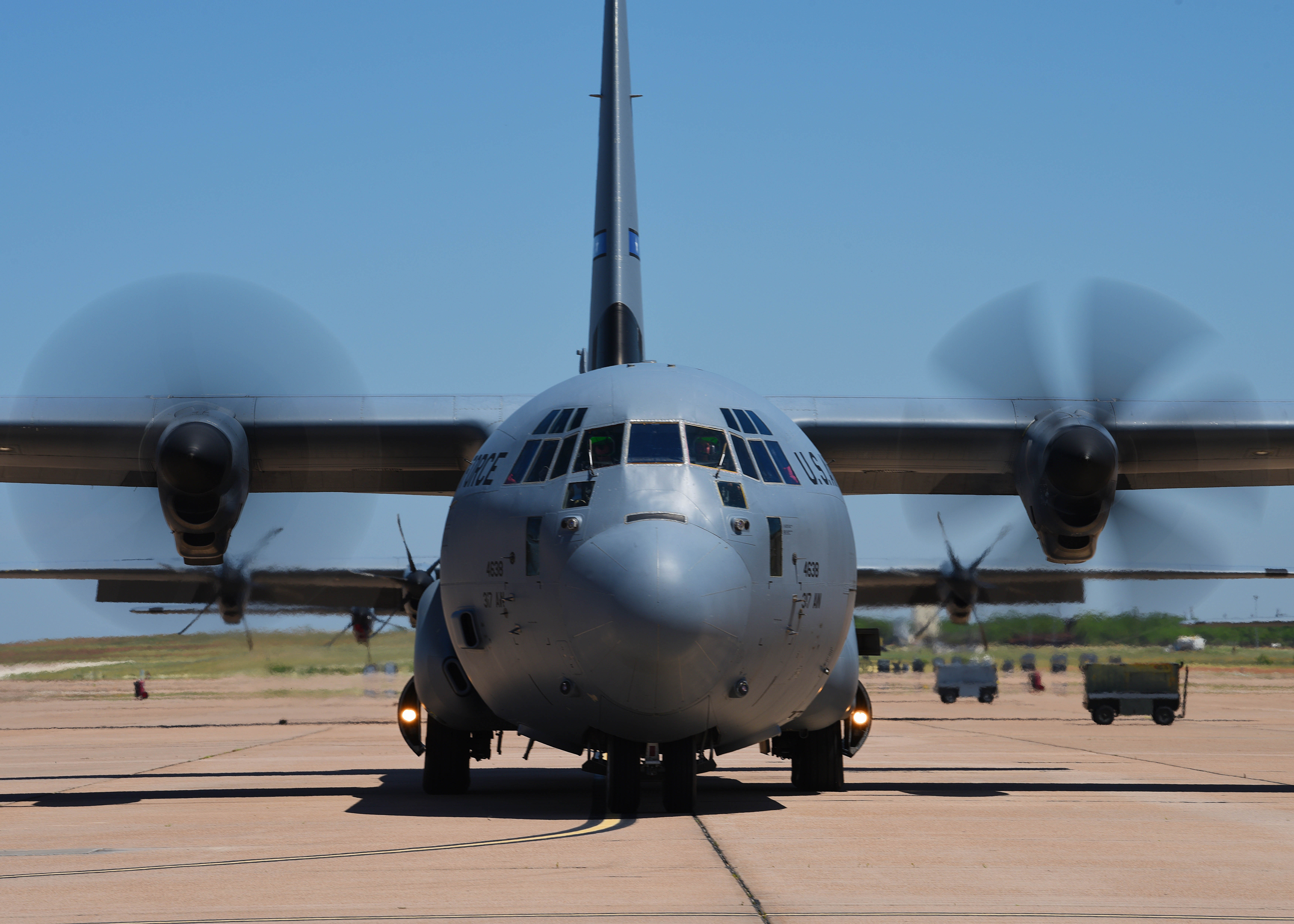 LRAFB, Dyess demonstrate agile combat airlift during JFE exercise ...