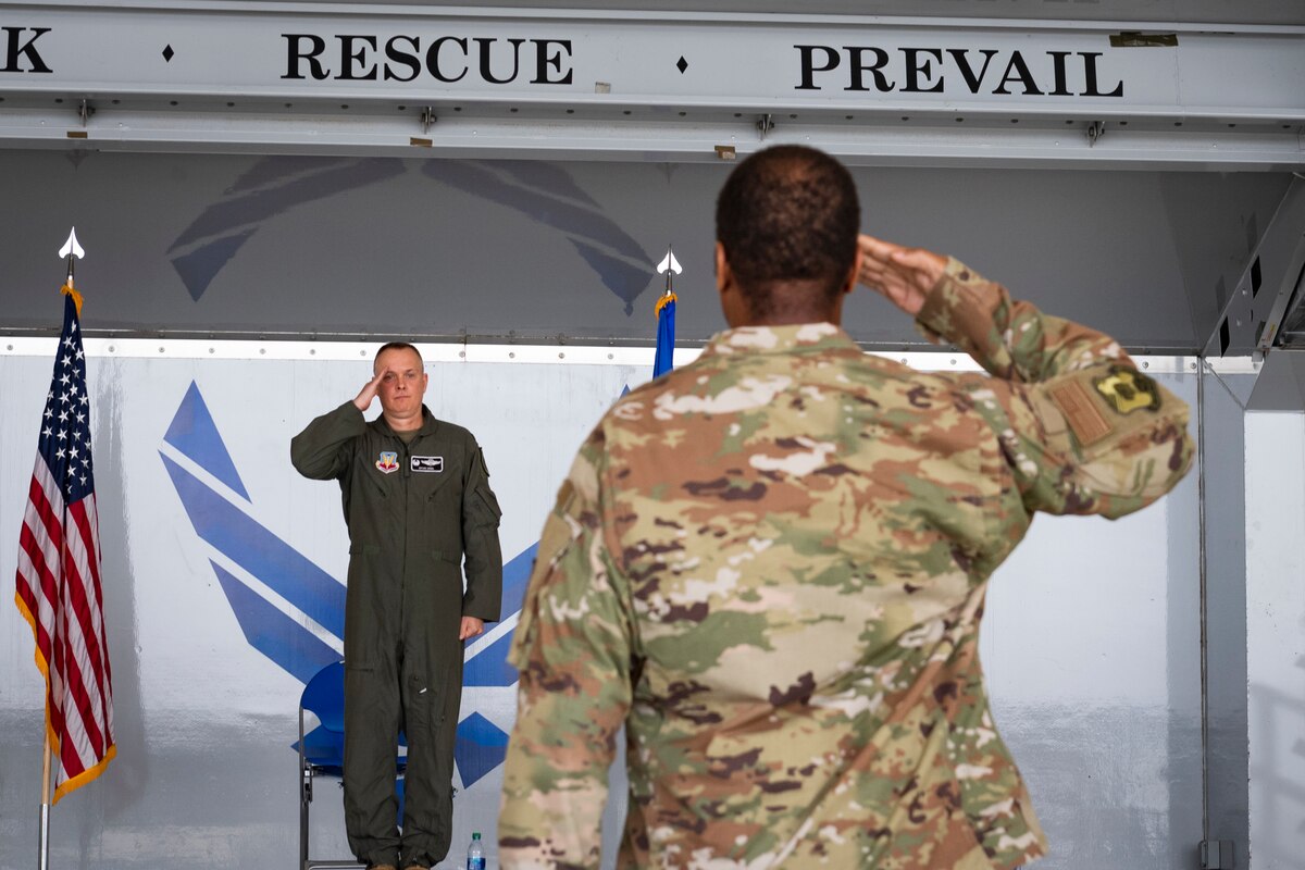 347th Rescue Group changes command > Moody Air Force Base > Article Display