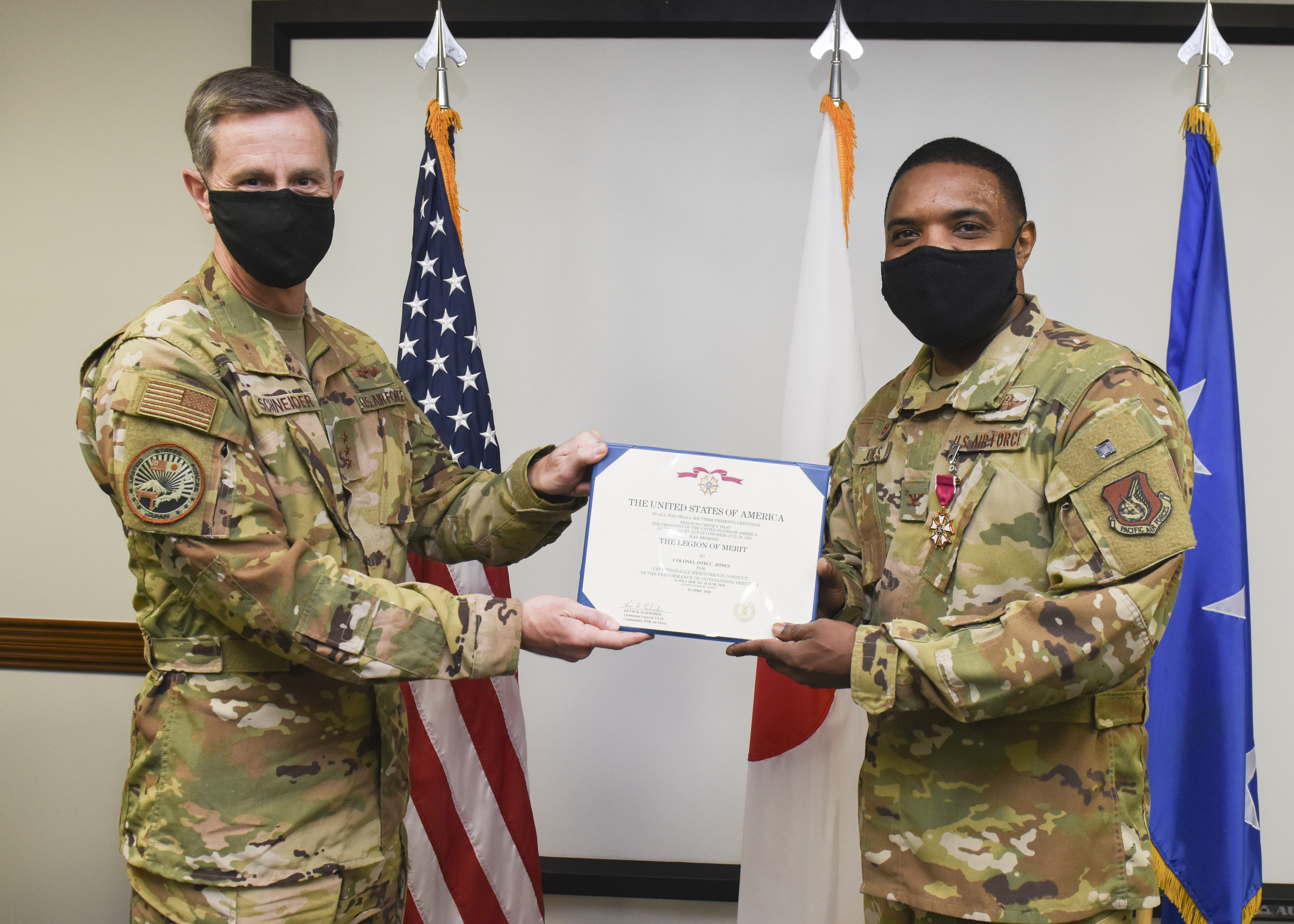 Col. Jones completes final flight at Yokota