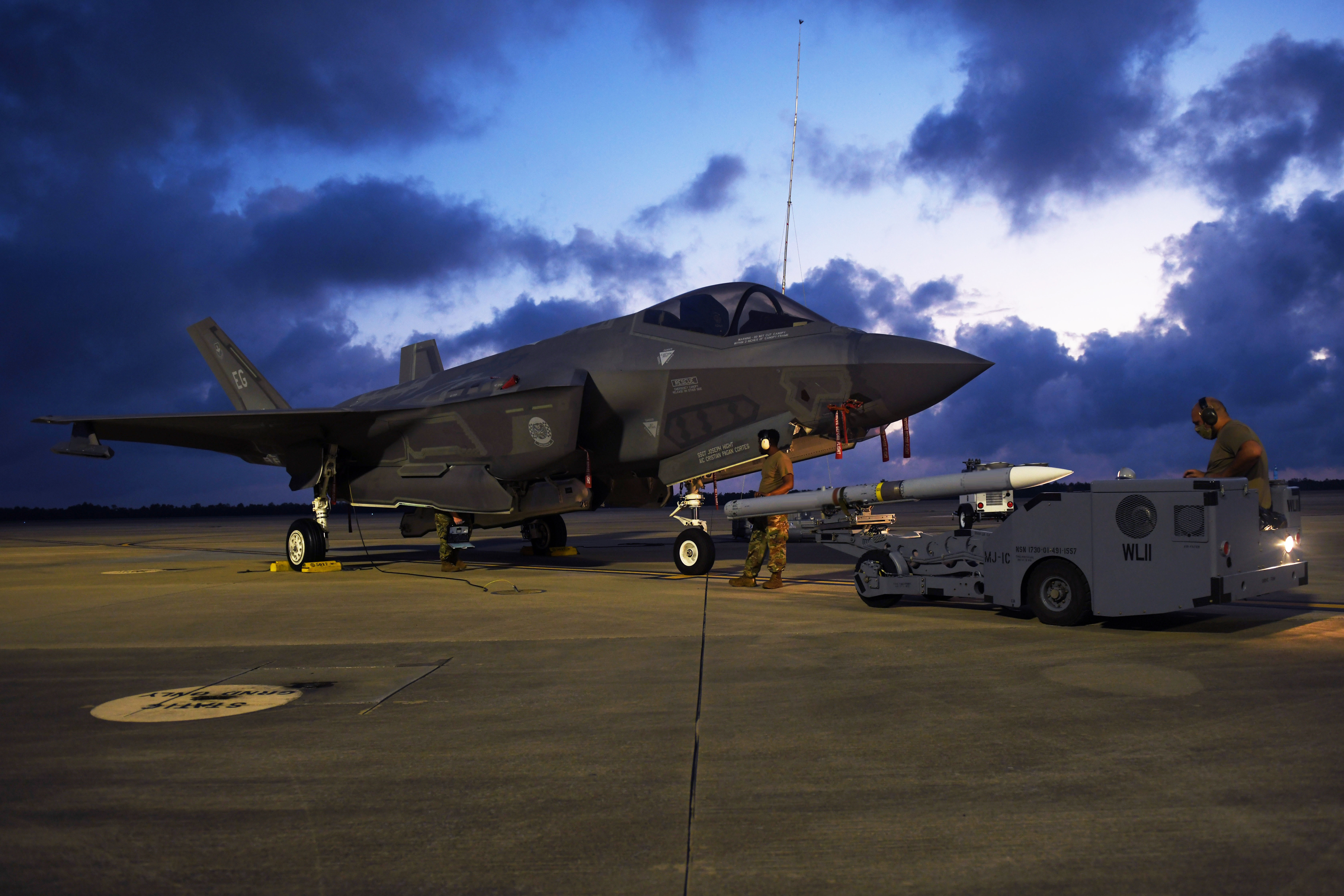 Photos: 58th AMU loads live munitions for Combat Archer > Air Education ...
