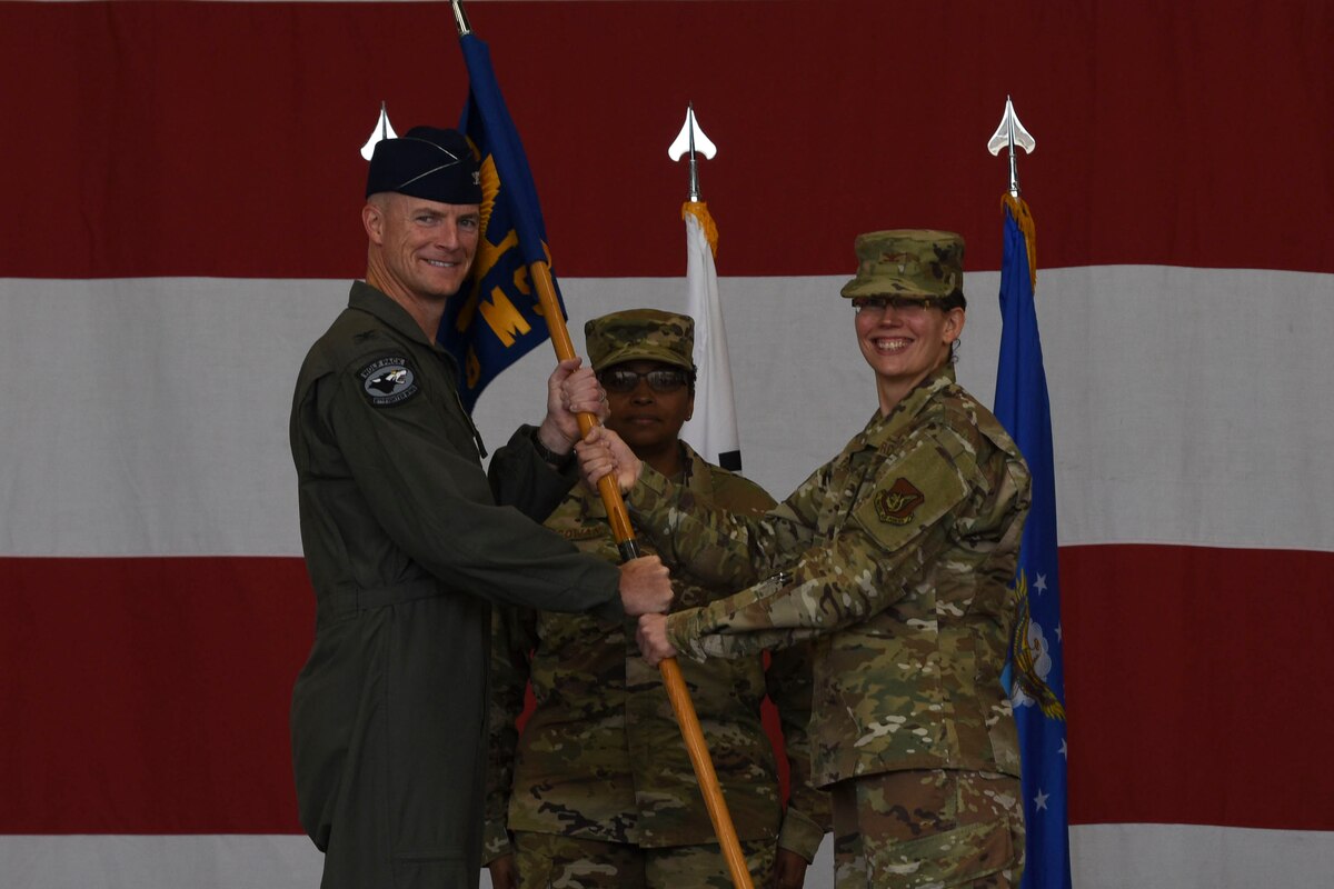 8FW commander hosts group changes of command > Kunsan Air Base > Kunsan ...