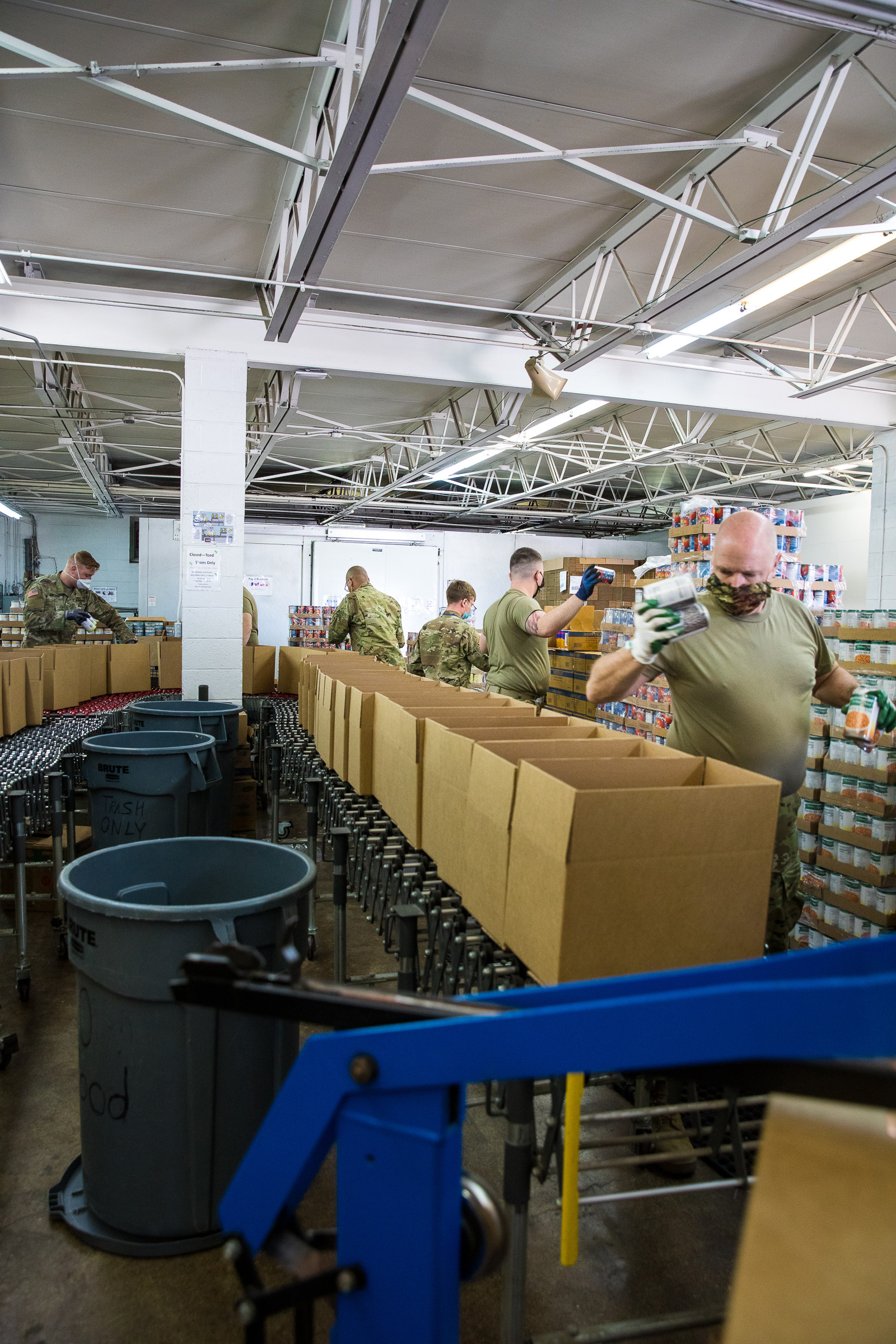 Michigan National Guard helps boost food bank distribution > National ...