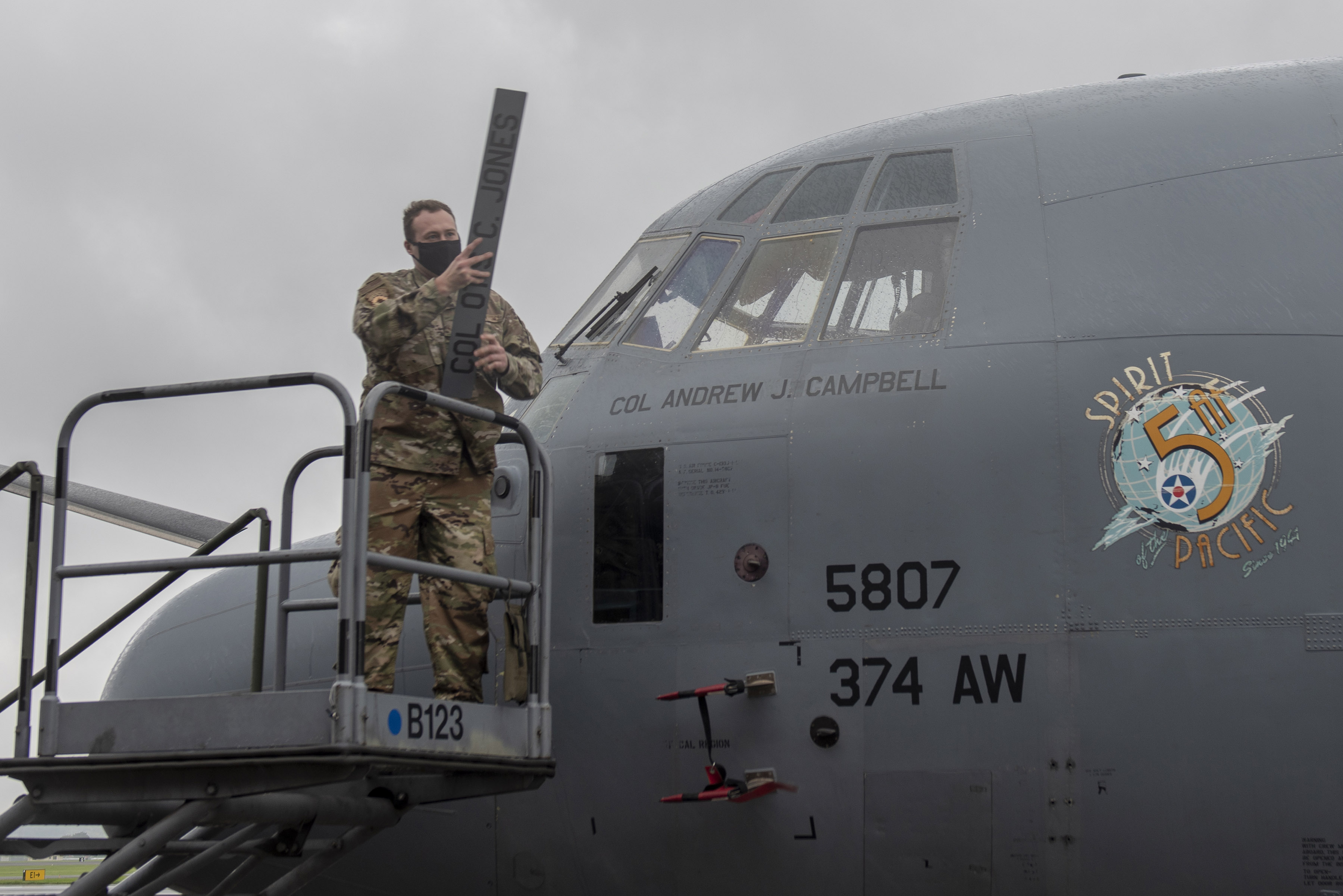 Col. Campbell assumes command of the 374th AW > 5th Air Force > Article ...