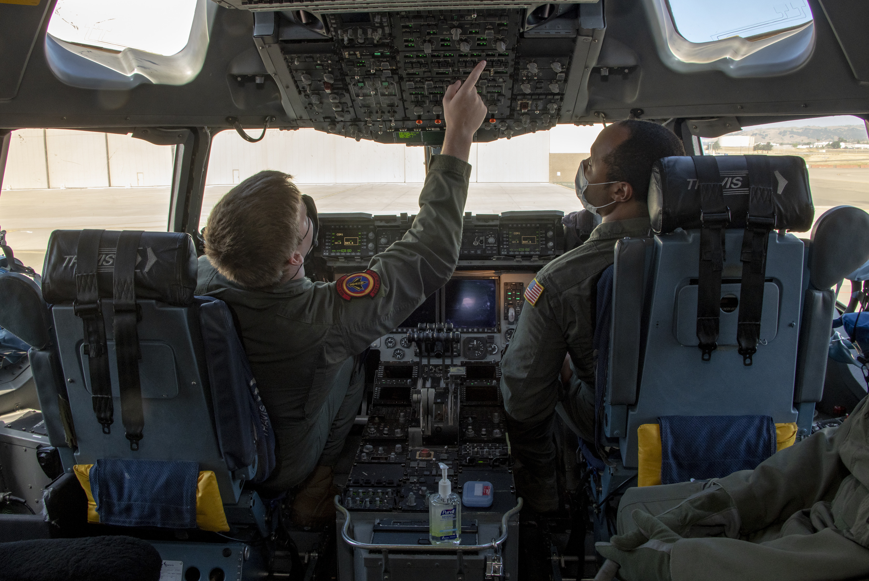 Airmen adapt to COVID-19 working conditions > Travis Air Force Base > News