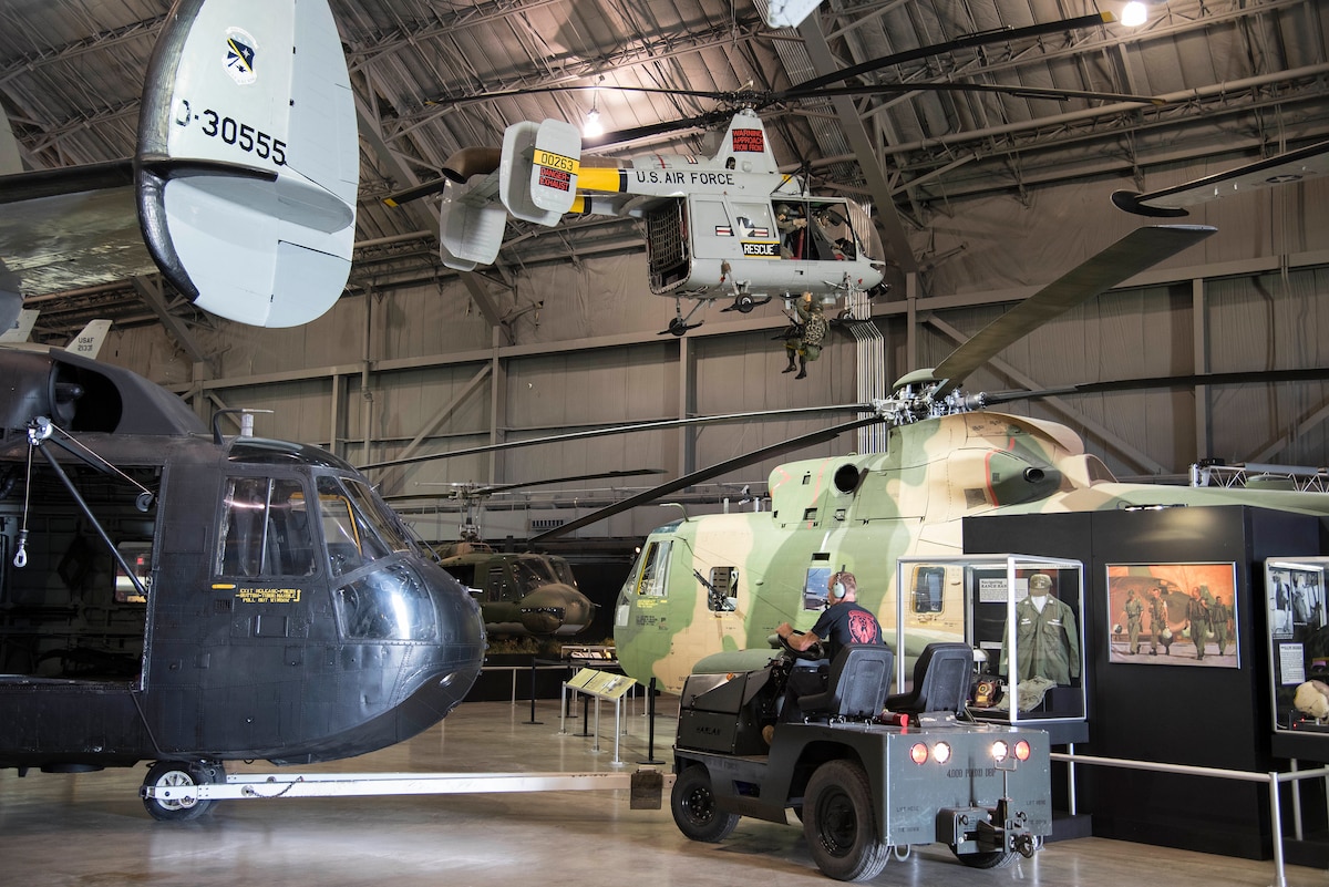 Sikorsky CH-3E > National Museum of the United States Air Force™ > Display