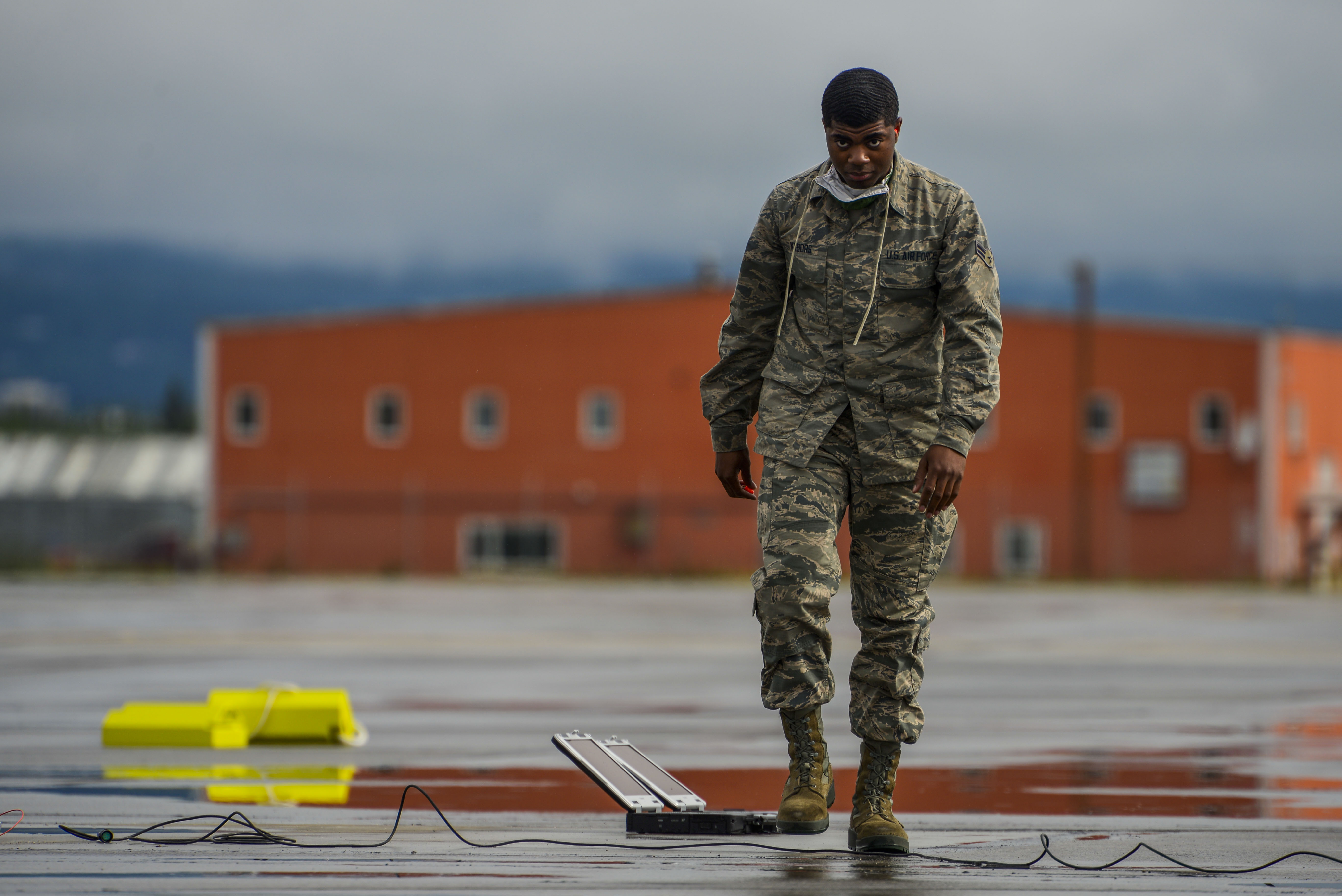 Eielson Airmen, Fairbanks airport authorities team up for aircraft ...