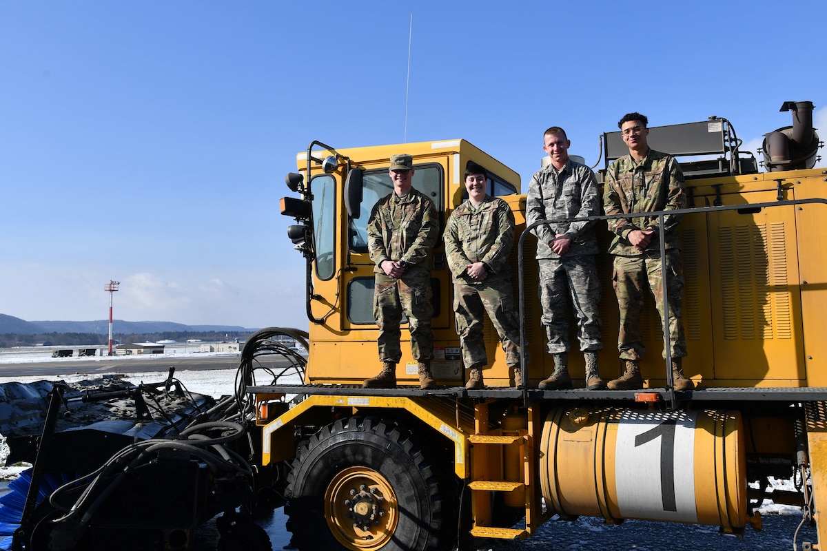 786 CES “Dirt Boyz” keep runways clear > Ramstein Air Base > Article ...