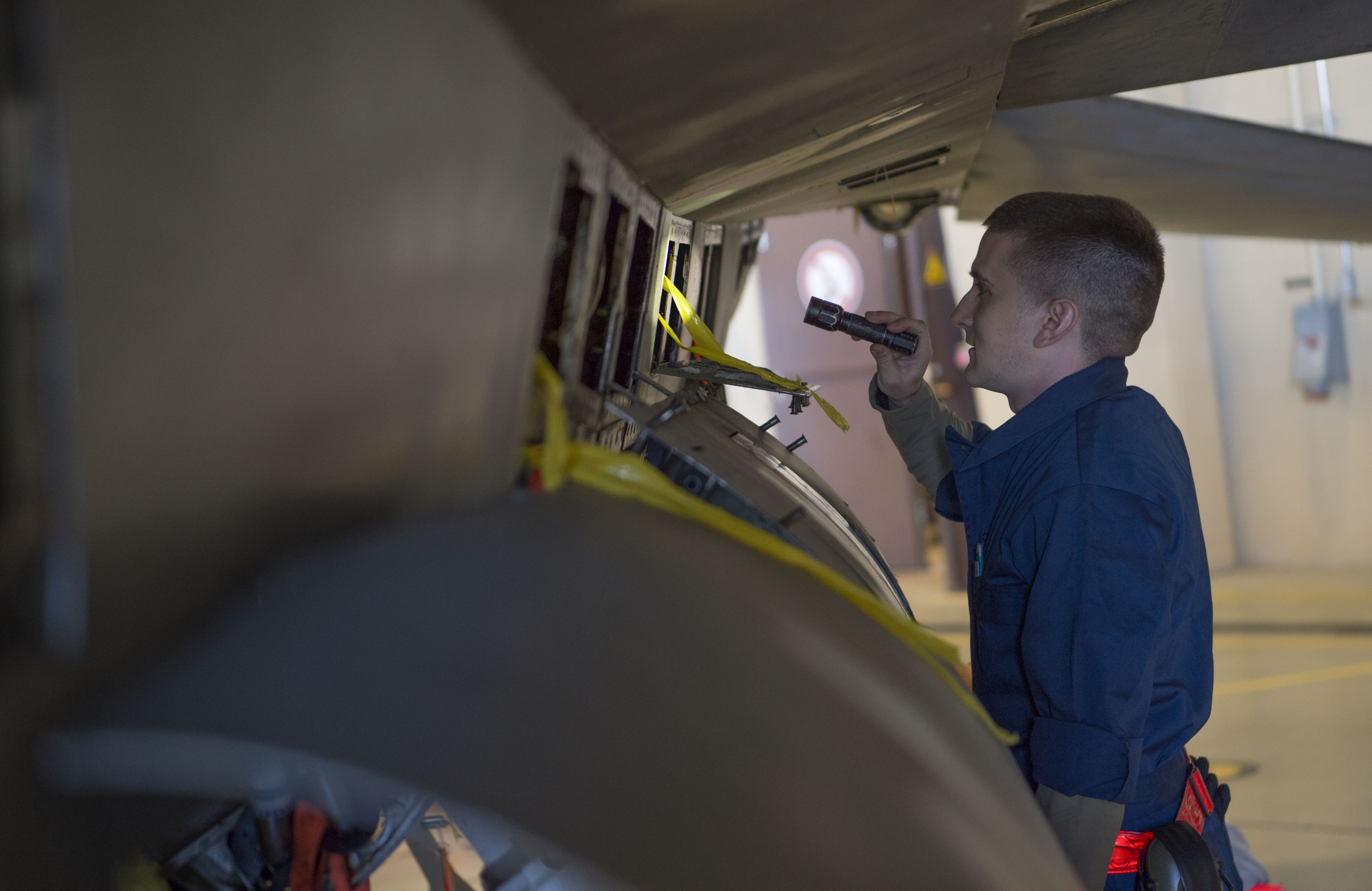 49th EMS Phase Inspection section keeps jets flying at Holloman AFB ...