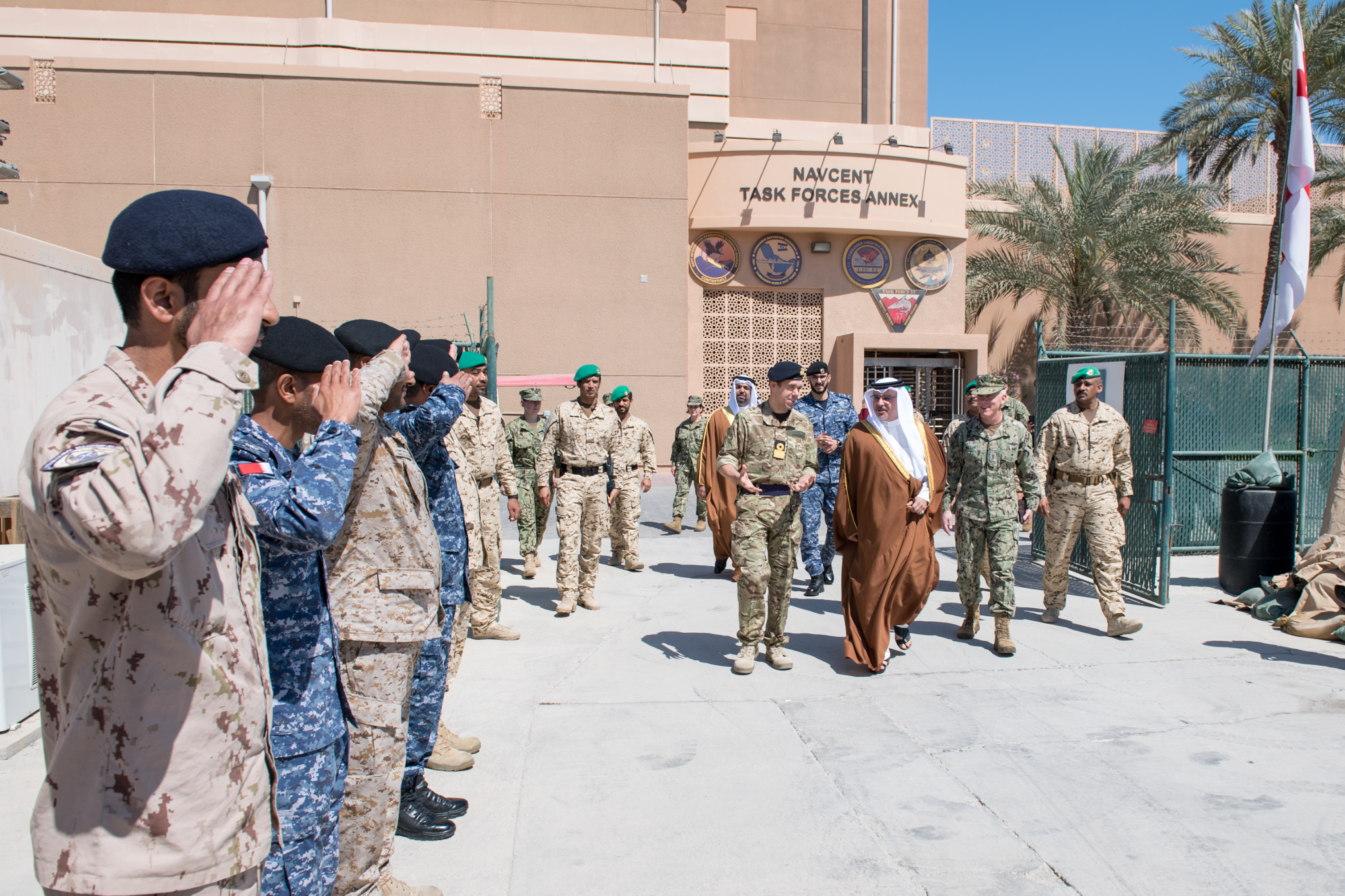 Crown Prince of Bahrain Visits NAVCENT > U.S. Naval Forces Central ...